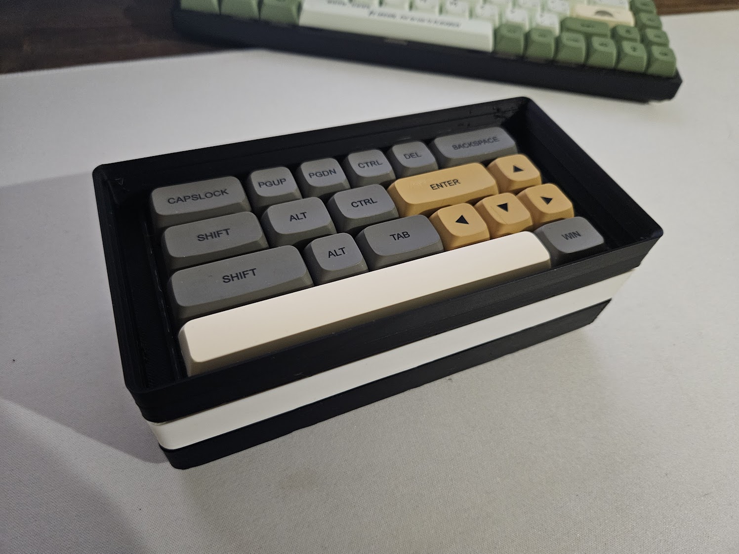 XDA Keycaps Gridfinity Storage by tanukyu | Download free STL model ...