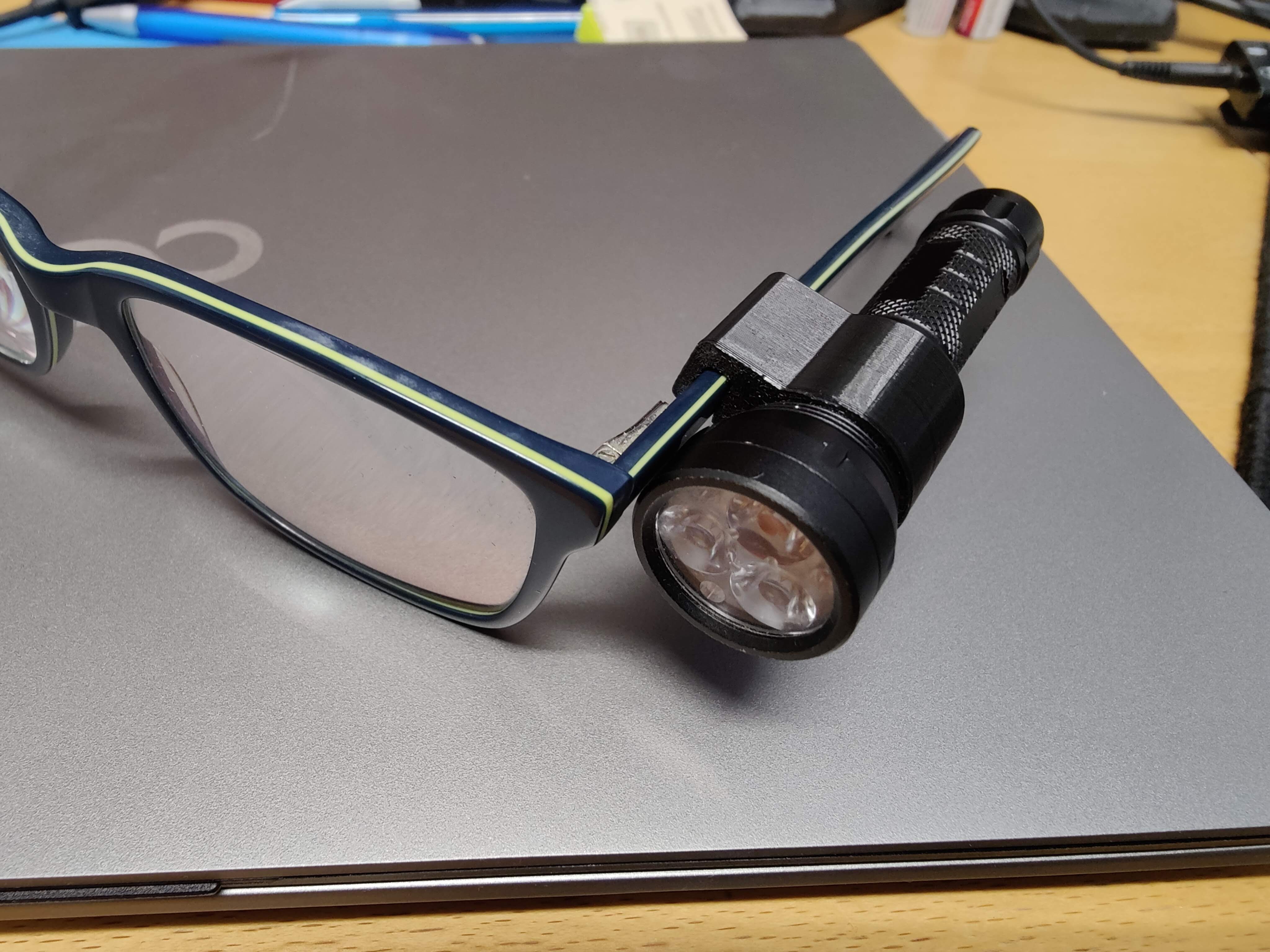 Lumintop GT Nano/pro, Nitecore tiki, Olight IR2 EOSo eyeglasses clip by ...