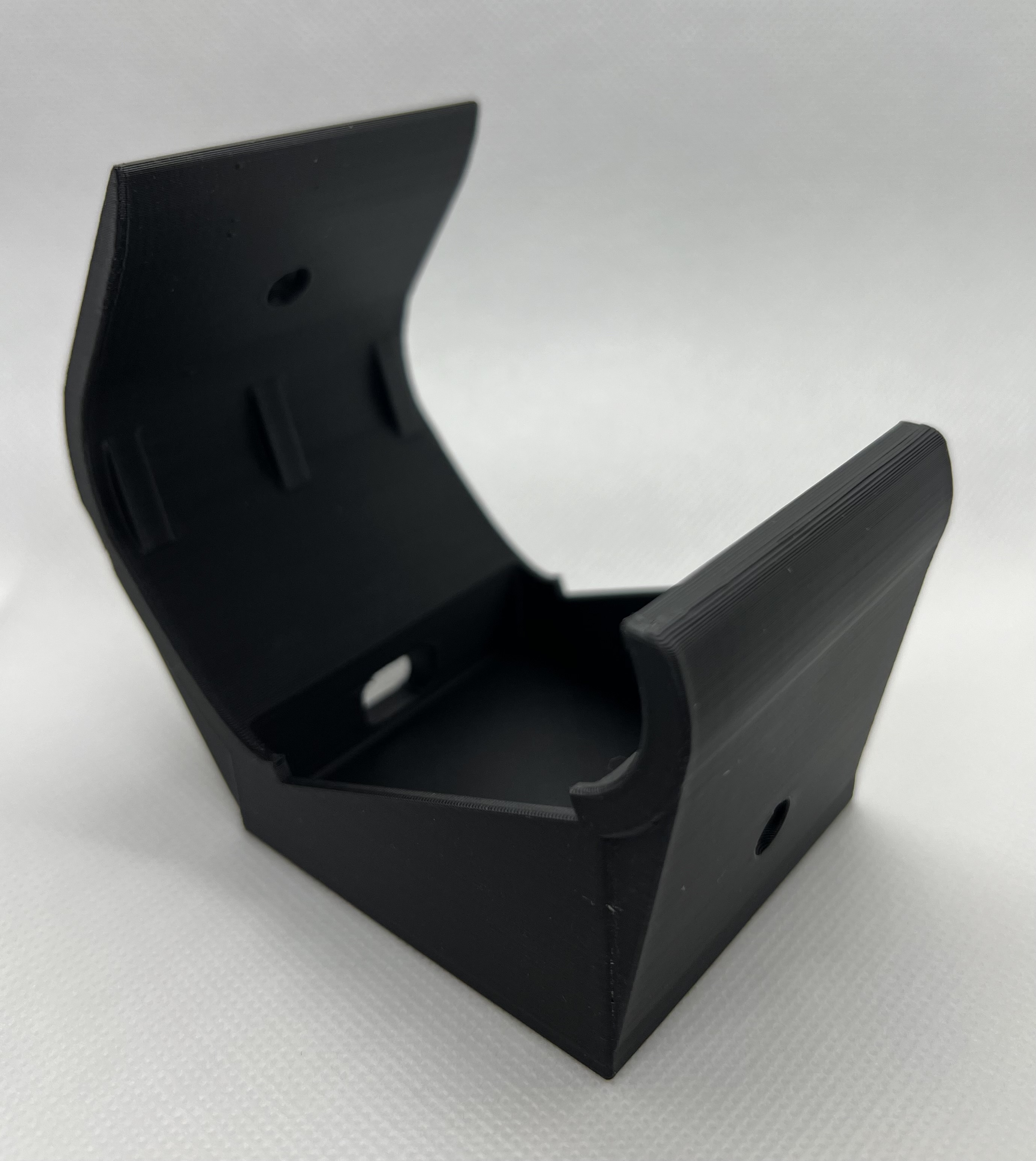 XBOX ELITE CONTROLLER AND CHARGER UNDERDESK MOUNT by Pretzel 3D ...