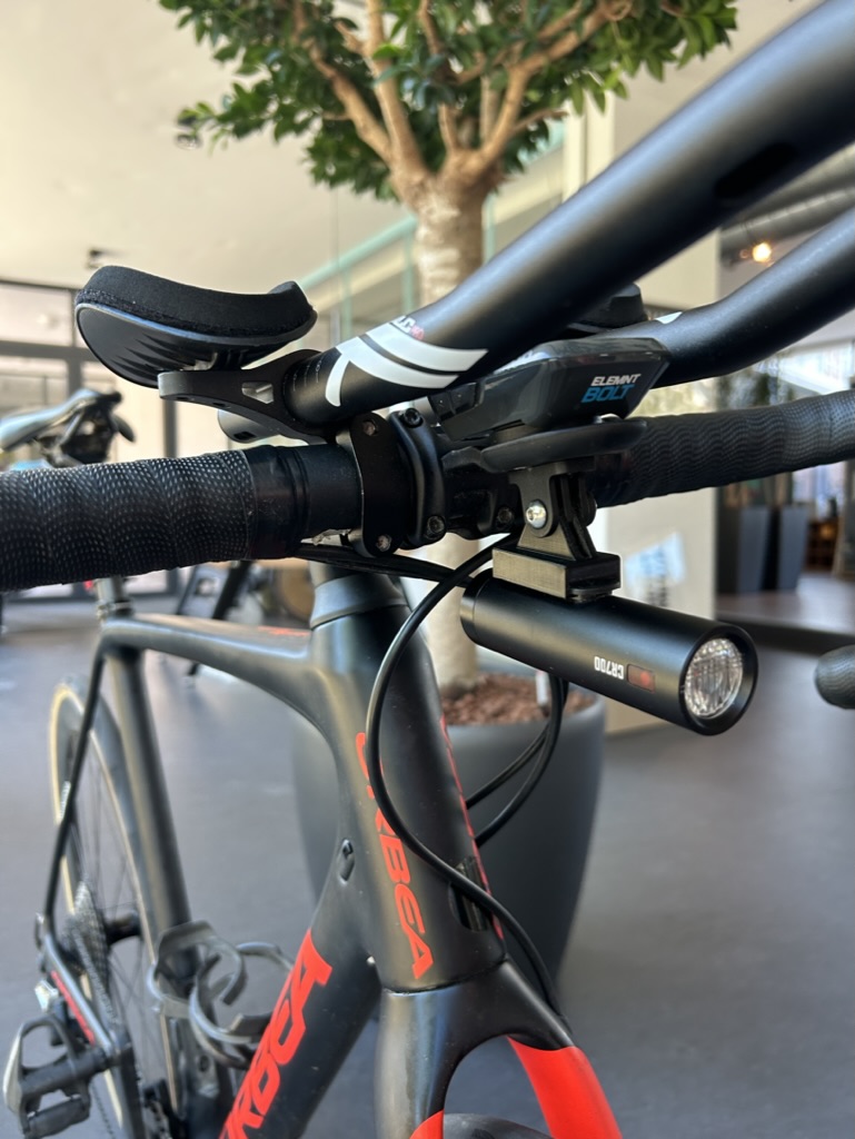 Canyon Aeroad / action camera mount for the Ravemen CR1000 bike light ...
