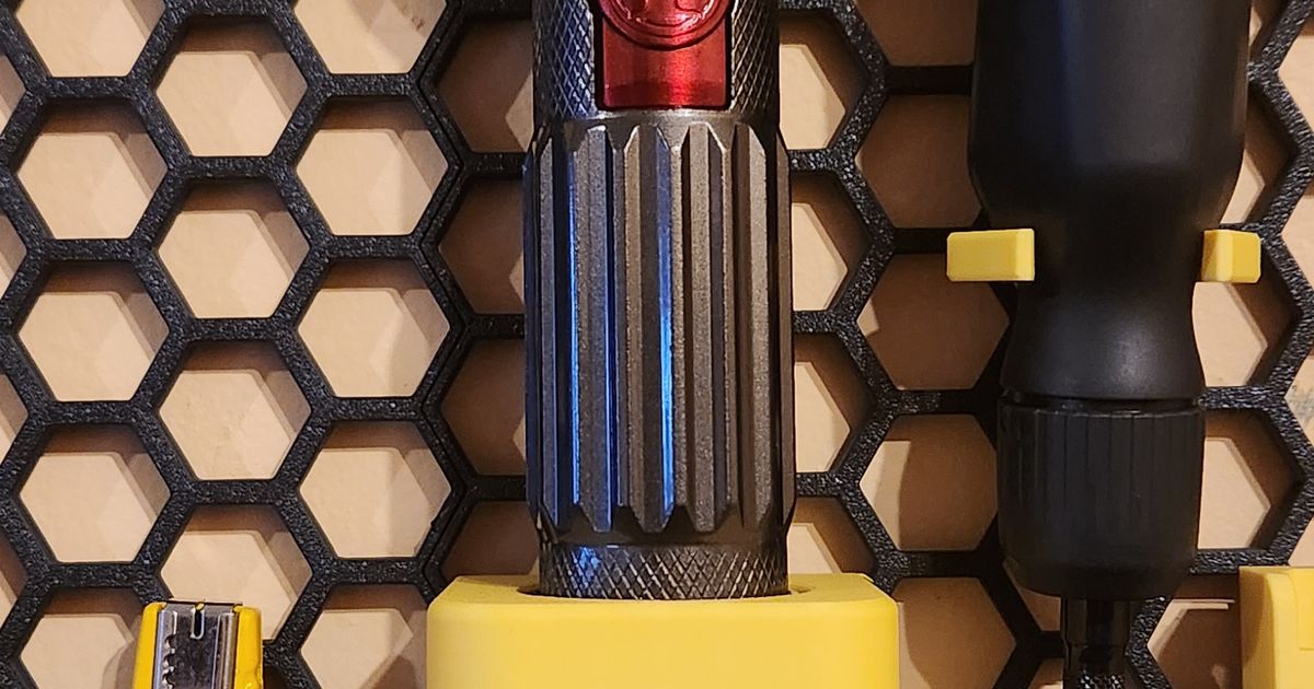 Hacksmith Mini Saber Gen2 HSW Holder by Yabbo | Download free STL model ...