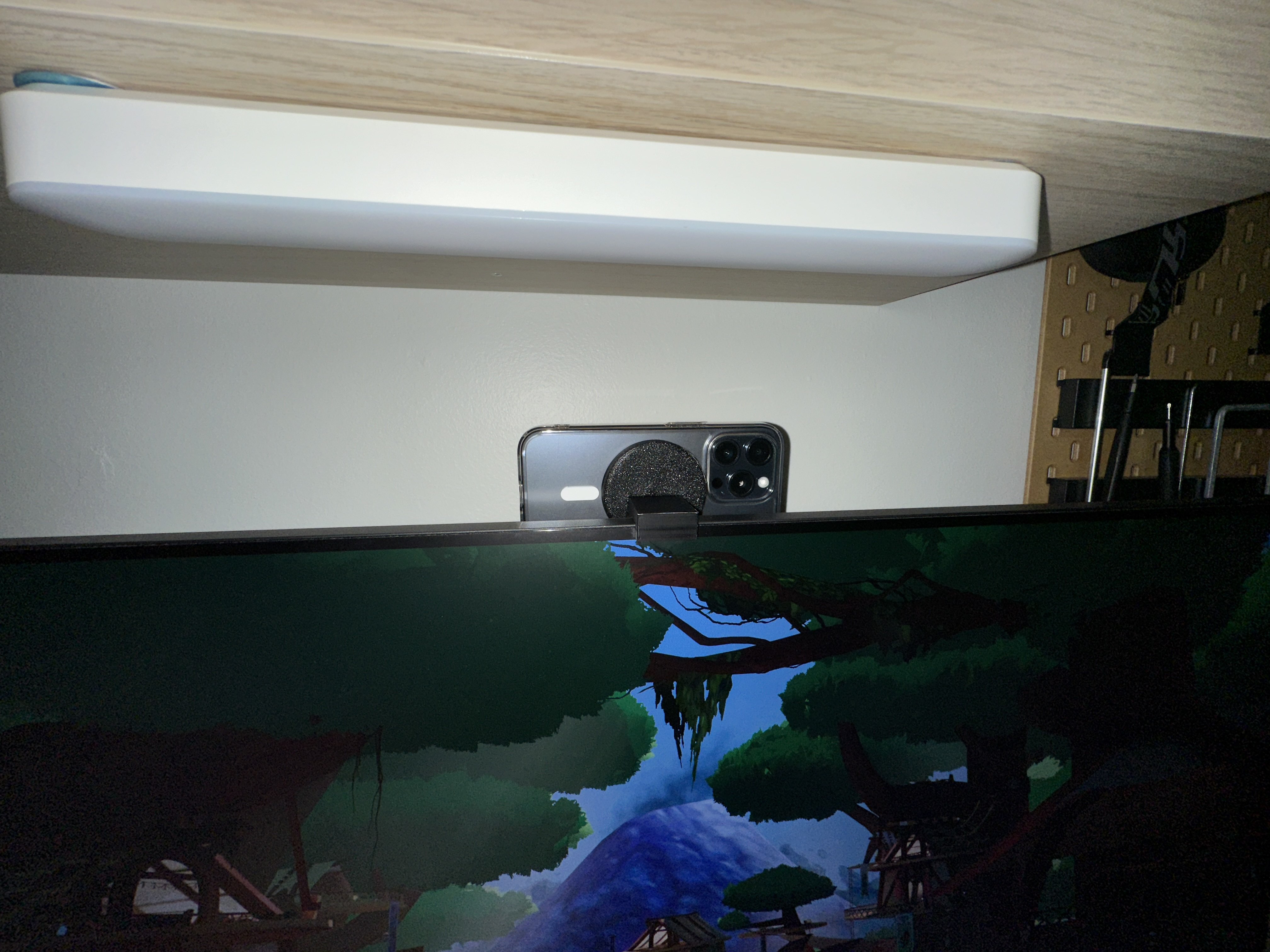 HP X34 MagSafe Charger Monitor Mount (Continuity Camera) by Burrito ...