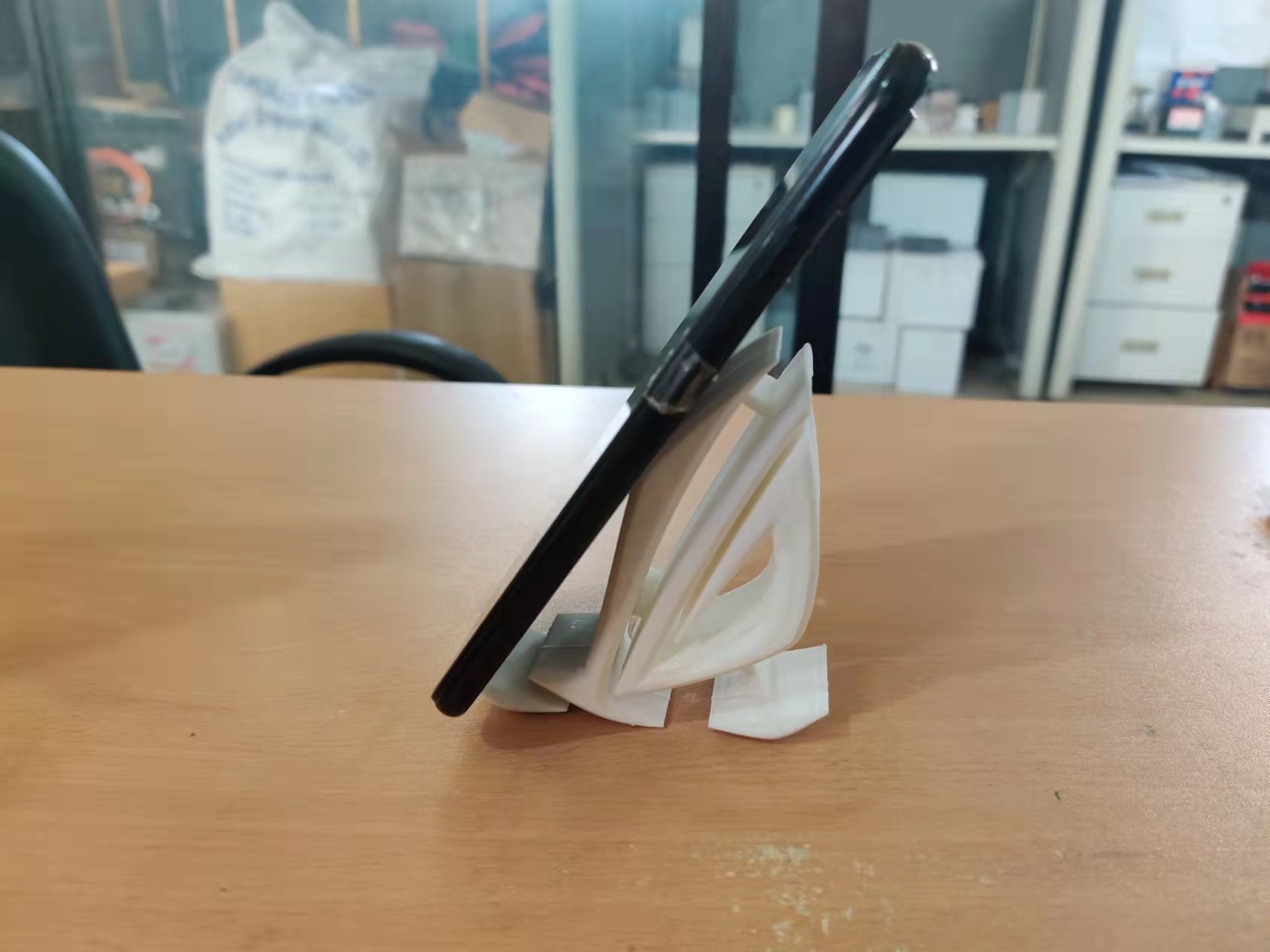 ROG Strix Phone Stand by ABM Masum | Download free STL model ...