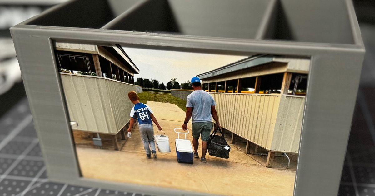 Pencil Cup Picture Frame by Wiz3D | Download free STL model ...