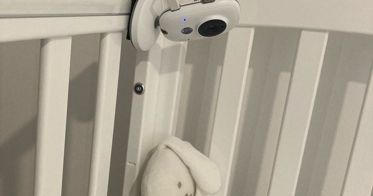 Baby cam mount by Matic Pignar Pingo | Download free STL model ...