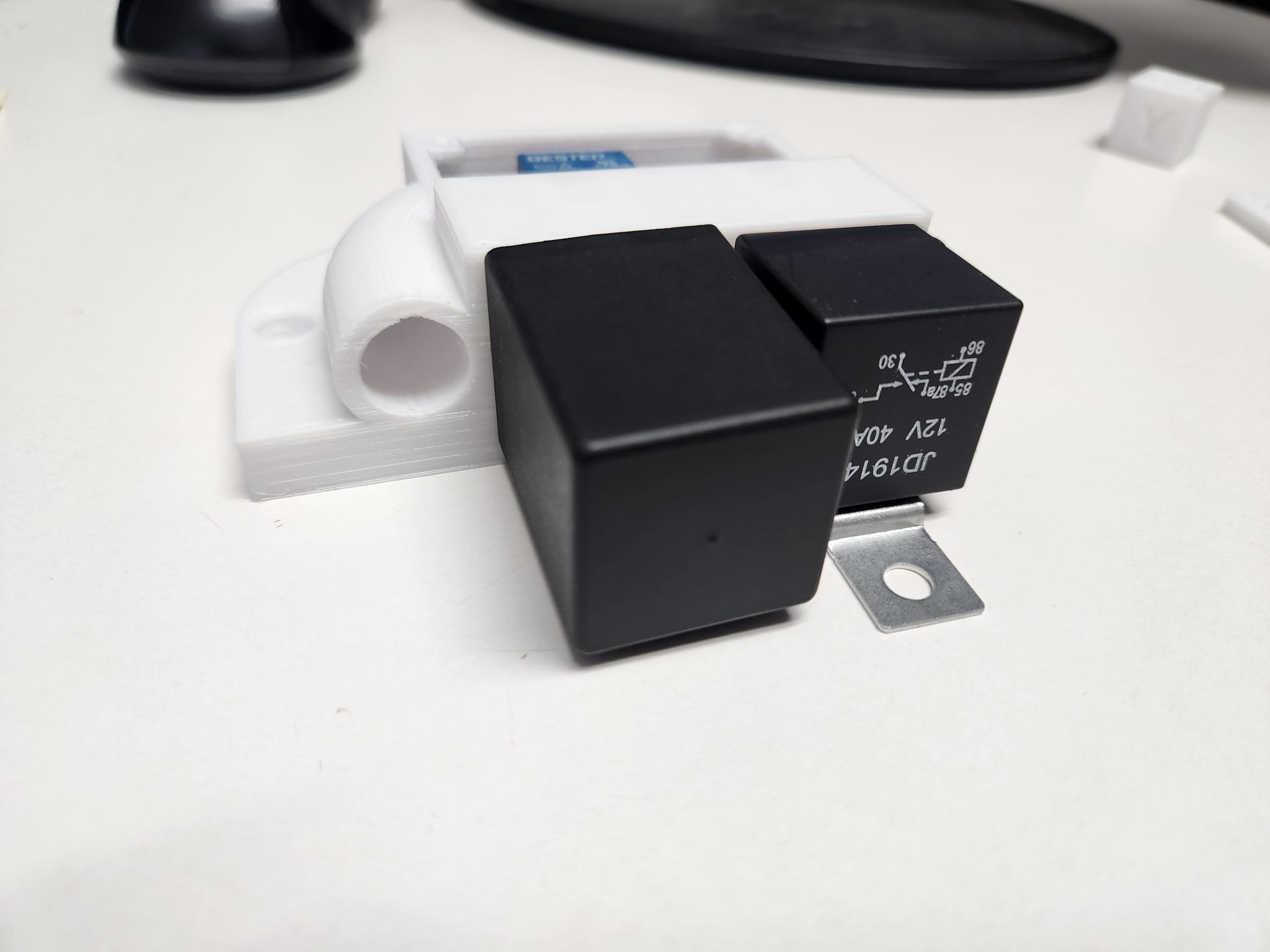 Triple Relay Holder 4-Fuse Holder w/Wiring Box by QD Creative Products ...