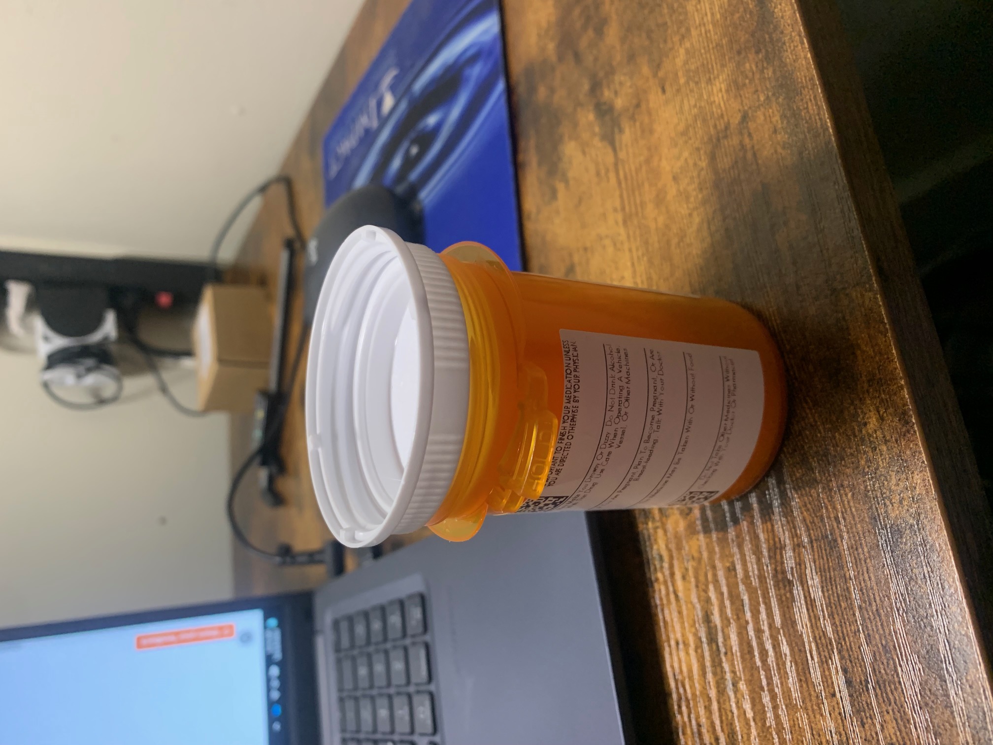 Pill Bottle Splitter Insert for Size 28D by Kaden Cook | Download free ...