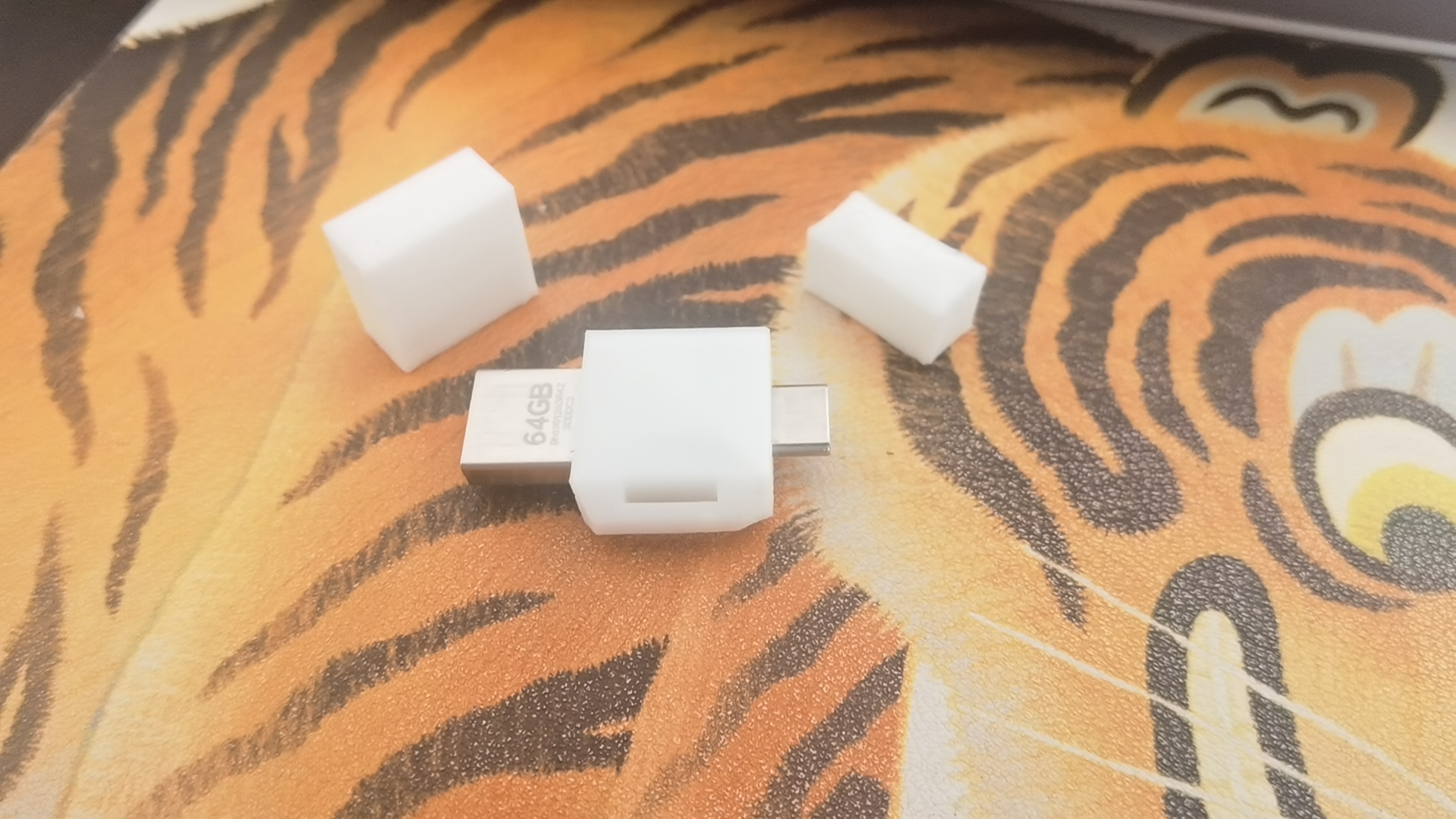 USB flash drive enclosure by 骁俊星三维 | Download free STL model ...