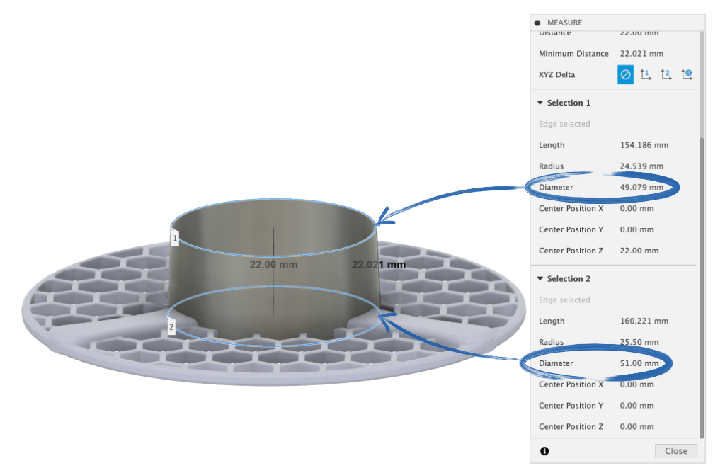 A self centering plate for light spools for the "Lazy Suzanne/turntable ...