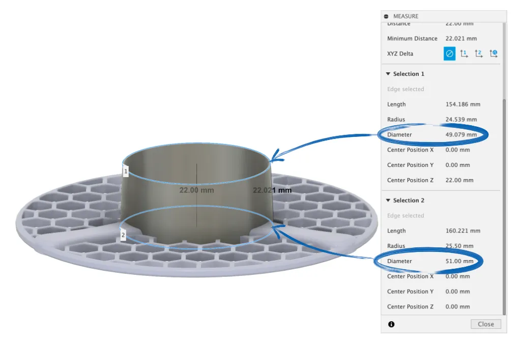 A self centering plate for light spools for the "Lazy Suzanne/turntable ...