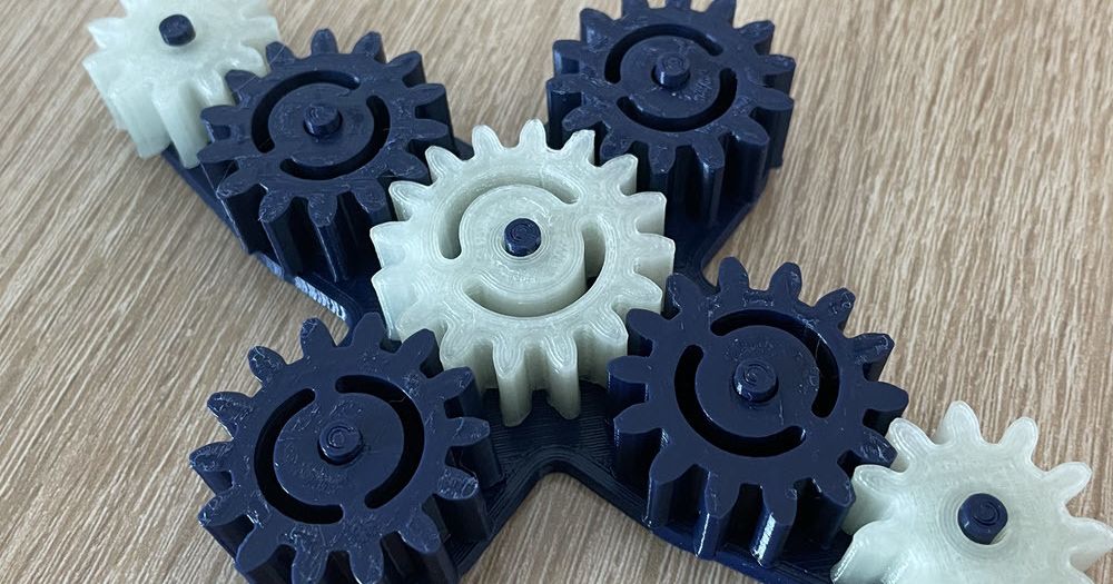 Moving Gears by TechGuyChad | Download free STL model | Printables.com