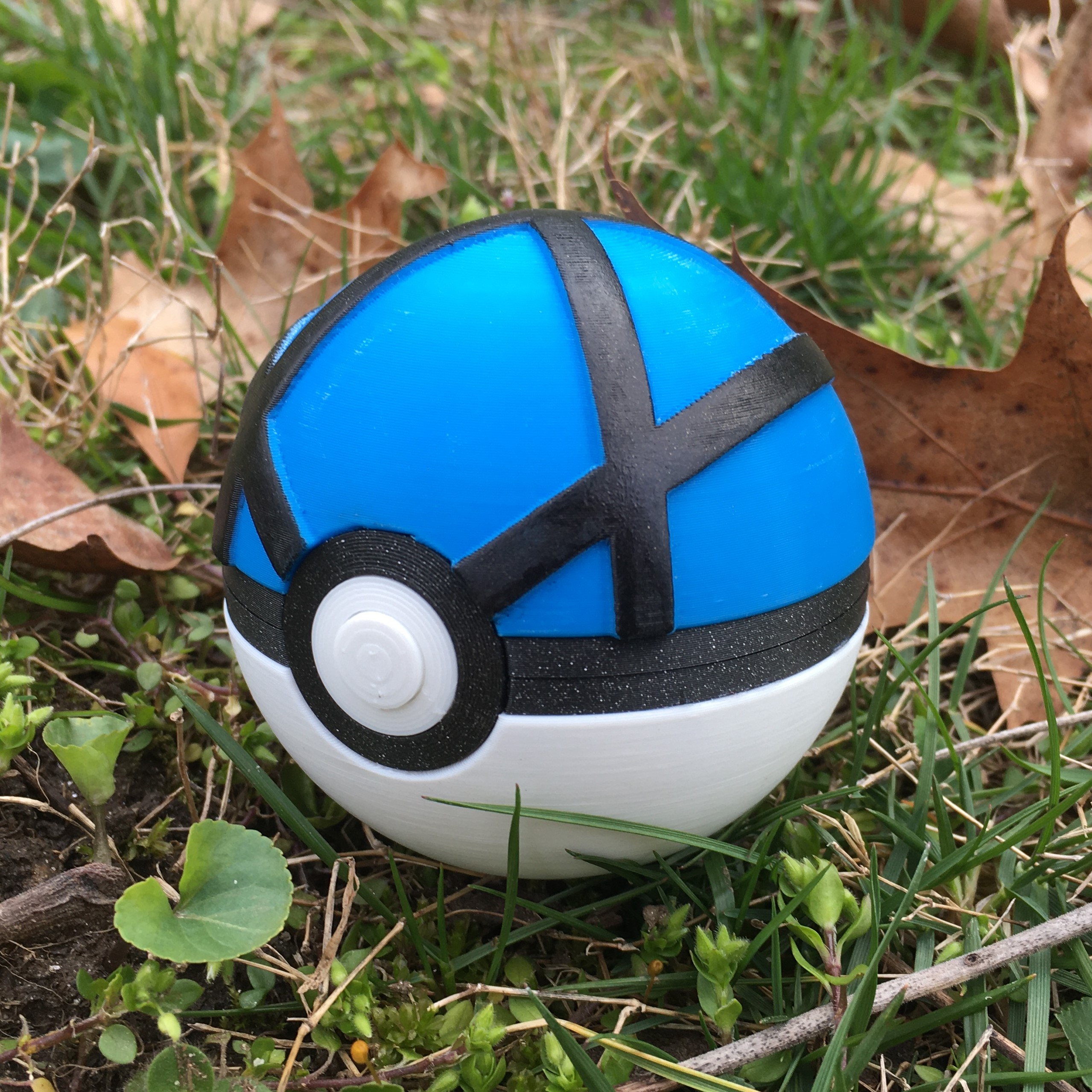 Pokeball by yoyothechicken | Download free STL model | Printables.com
