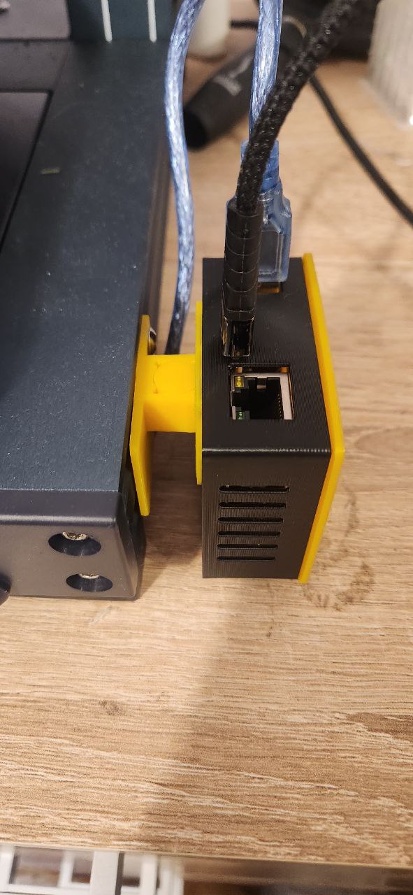 Cylindrical latch system for screen mounting Neptune 3 Pro by Valerii ...