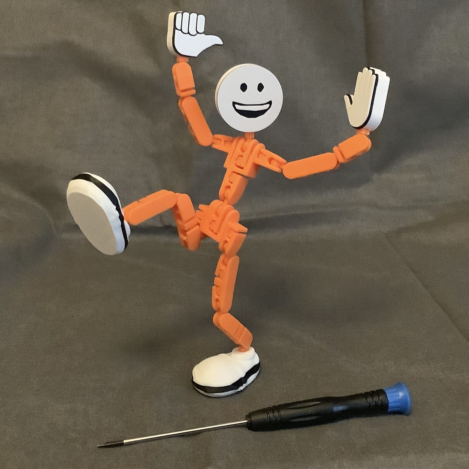 Articulated Figure: print-in-place and tightenable! by JMV38 | Download ...