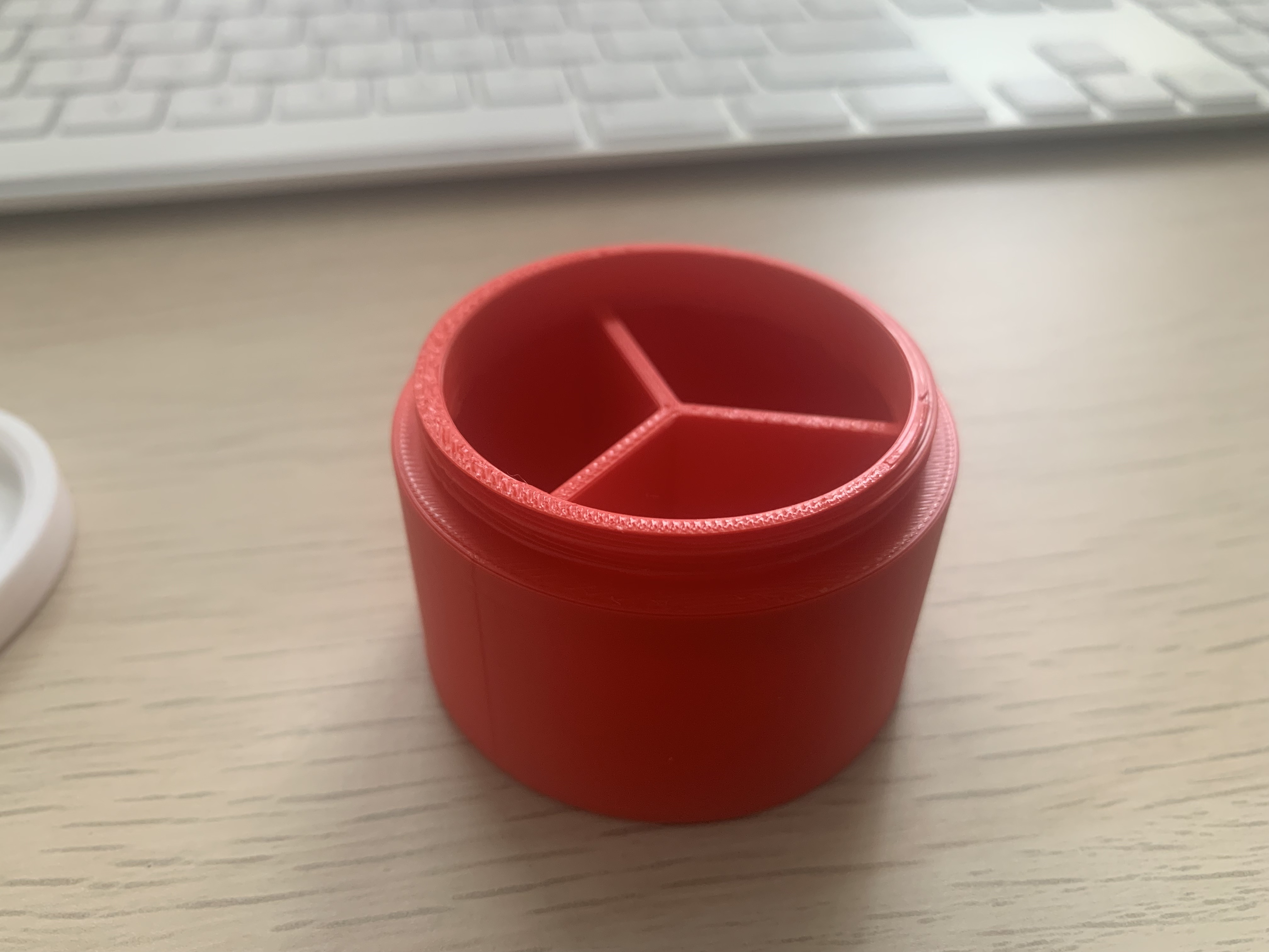 75mm Low Profile Pill Case By Beetlebeetle Download Free Stl Model