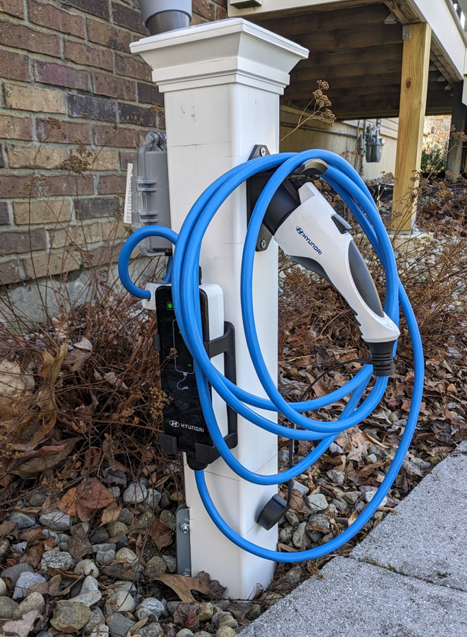 Hyundai/Kia OEM Level 1 EV Charger Mount by JoKneeMo | Download free ...