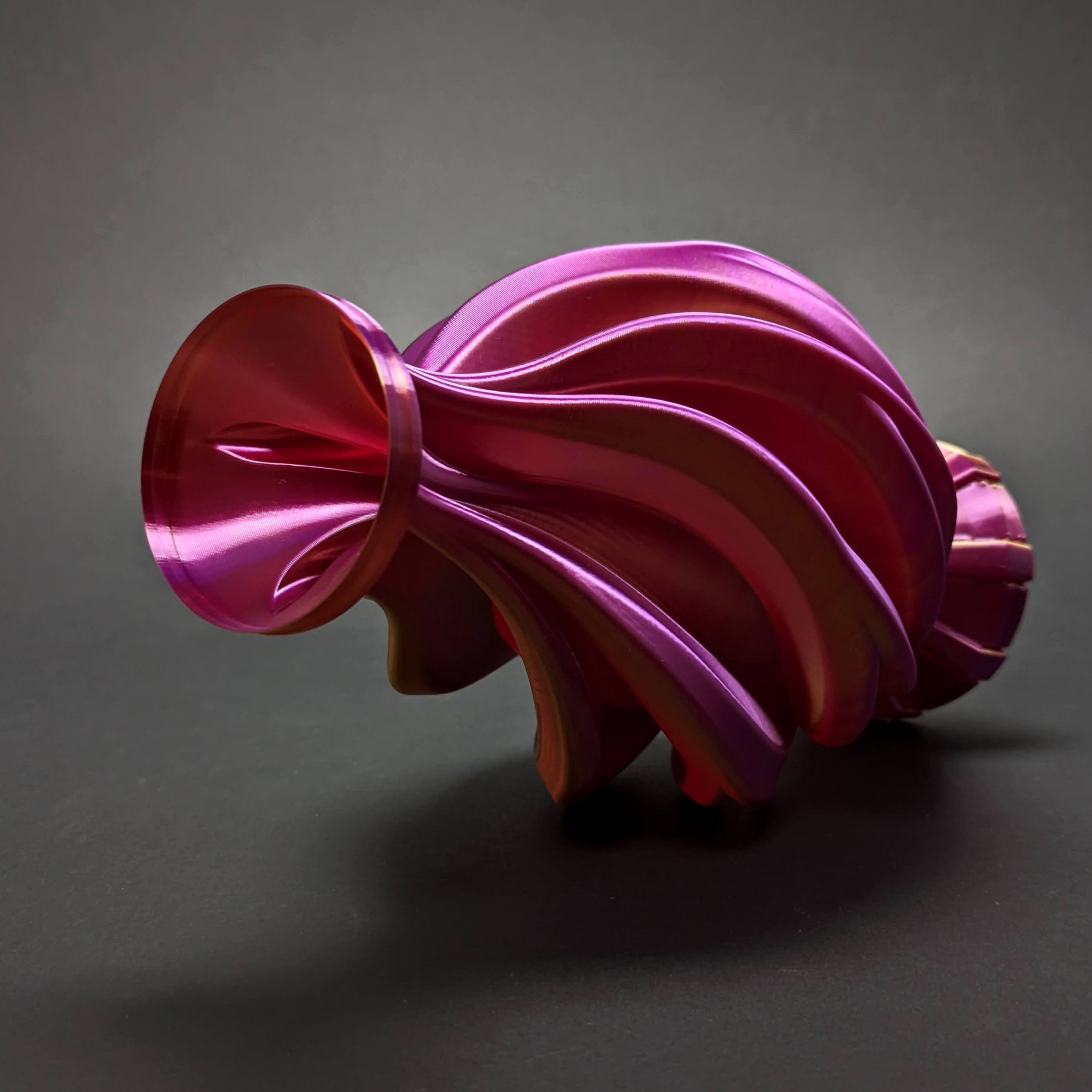 Convolution Vase by Clockspring | Printables Store