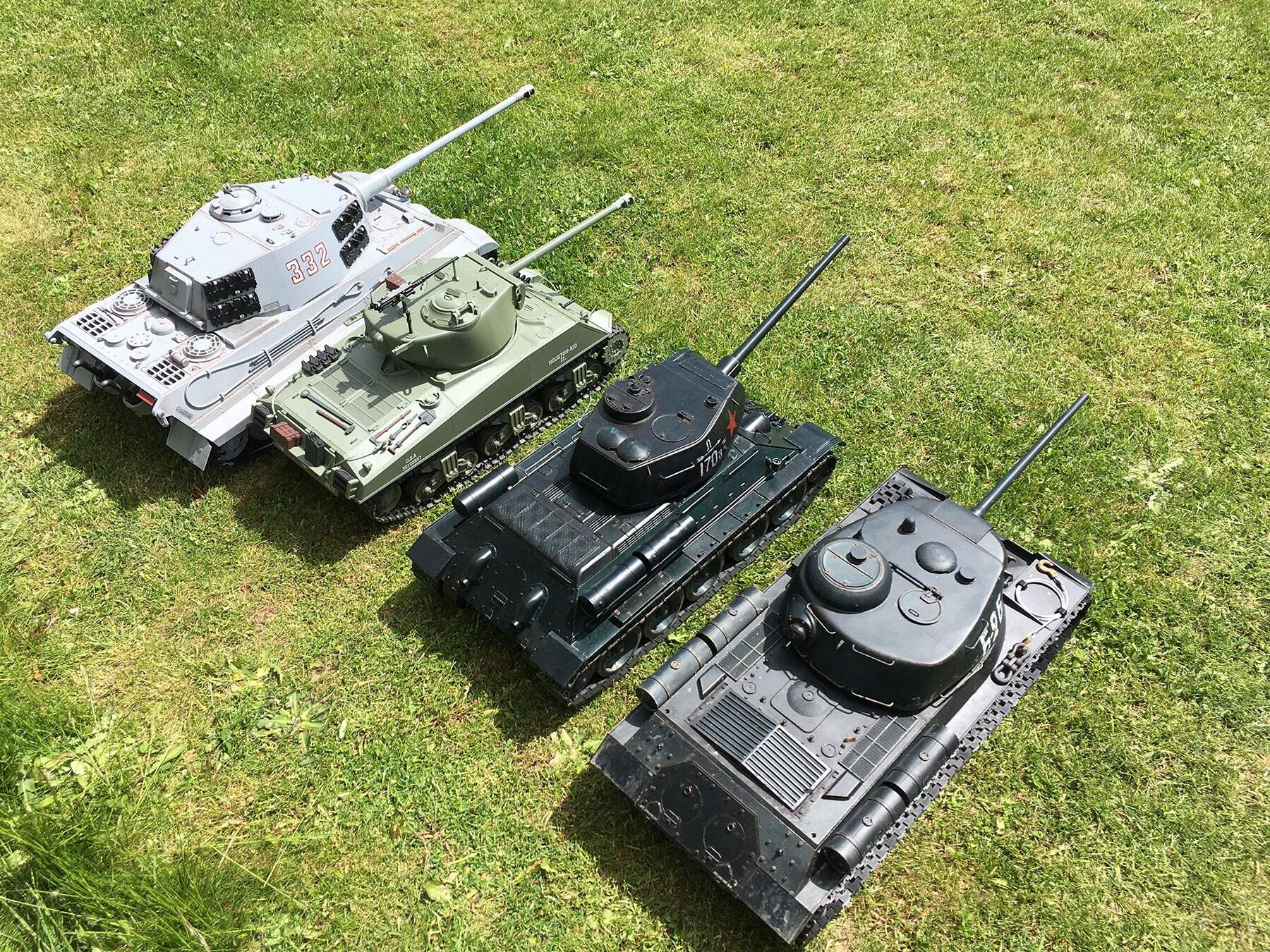 3D printed tanks: T-34 by Luboš Hort | Printables Store