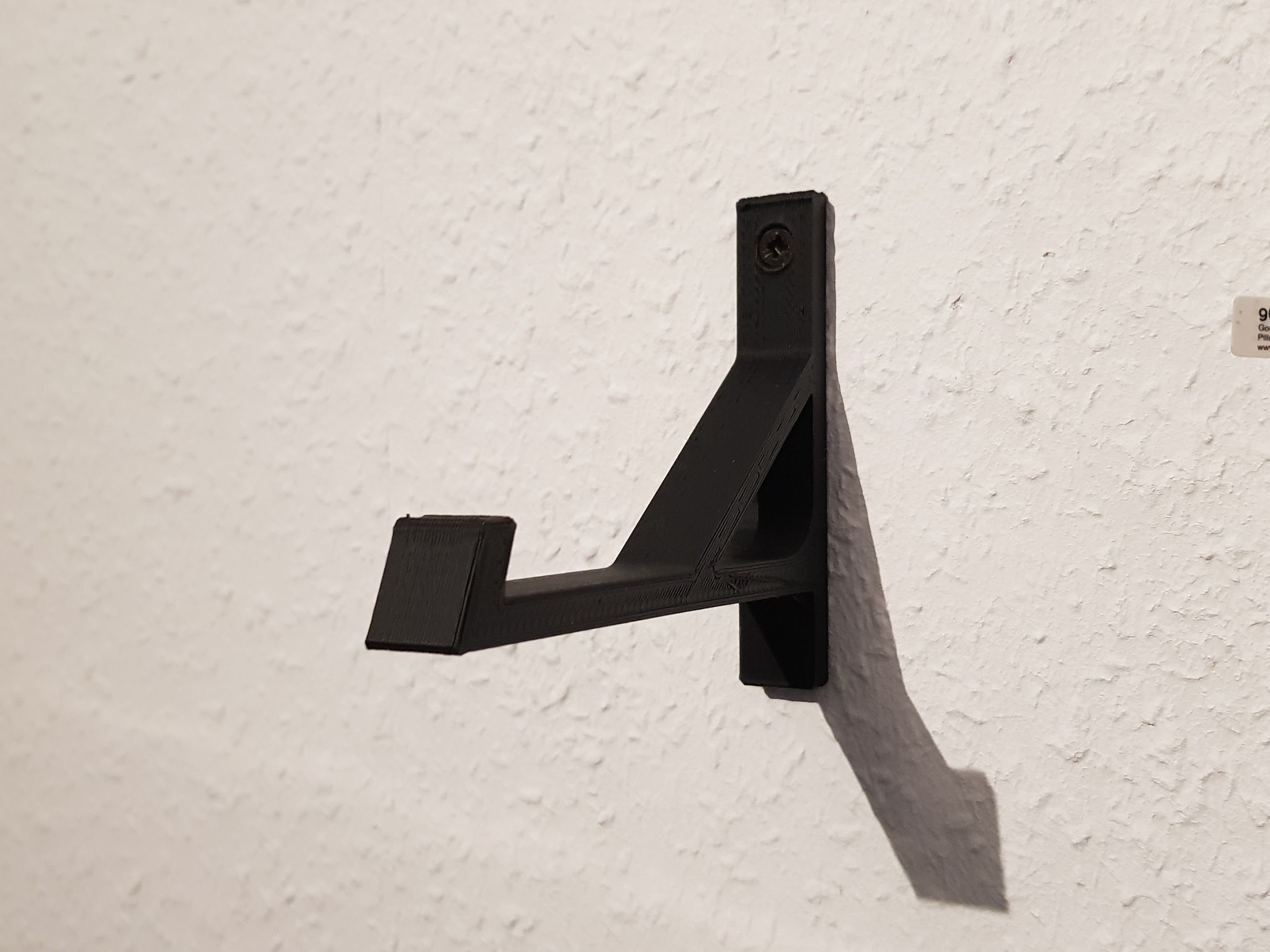 MIDI keyboard wall holder by Plaster | Download free STL model ...