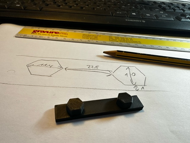Riser clip for more stability and support surface by Oliver Mävers ...