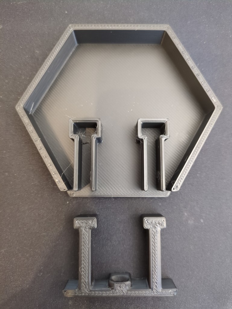 Miniature wall display by Philson | Download free STL model ...