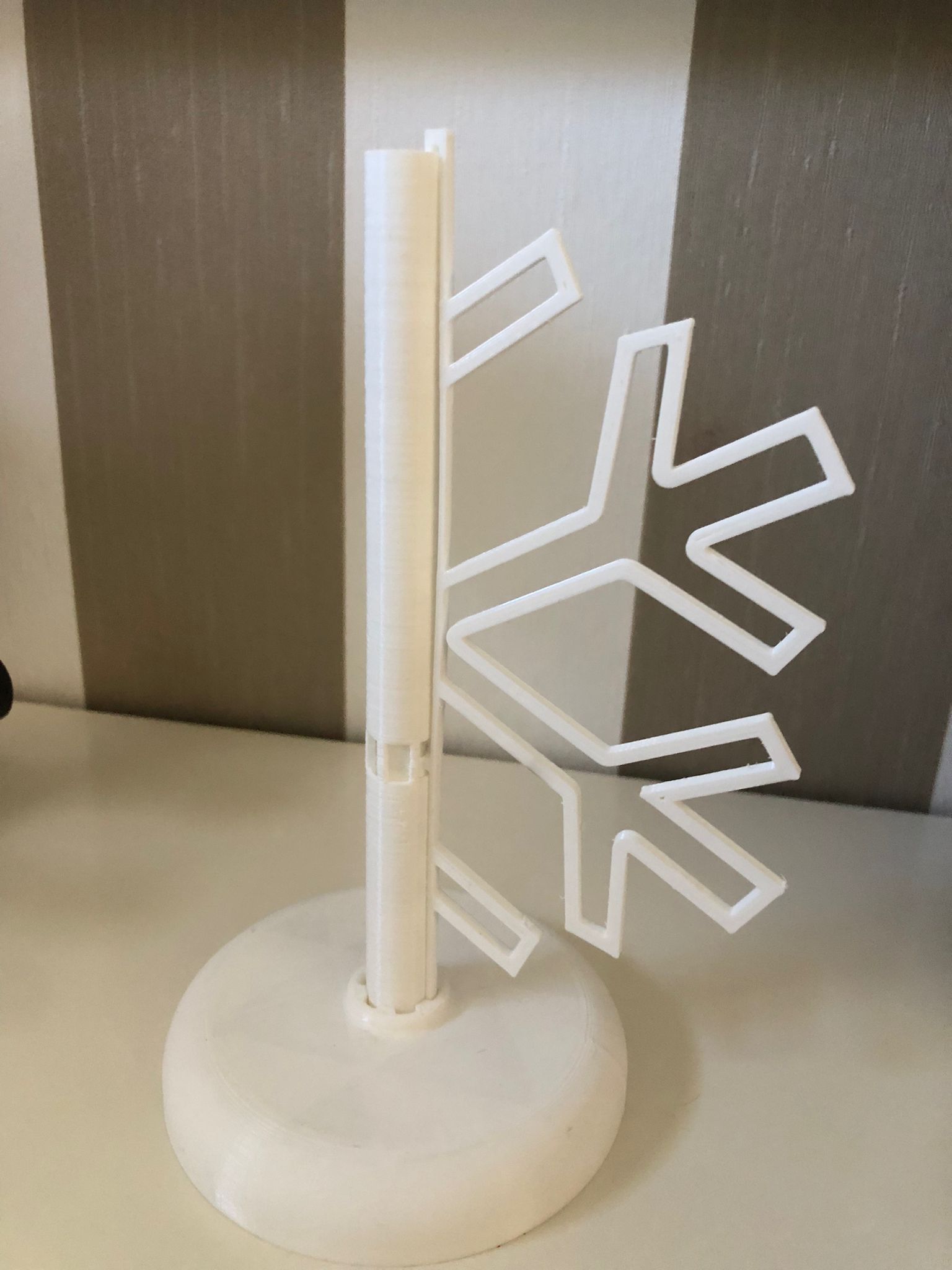 Three-Dimensional snowflake by Joel Martinez | Download free STL model ...