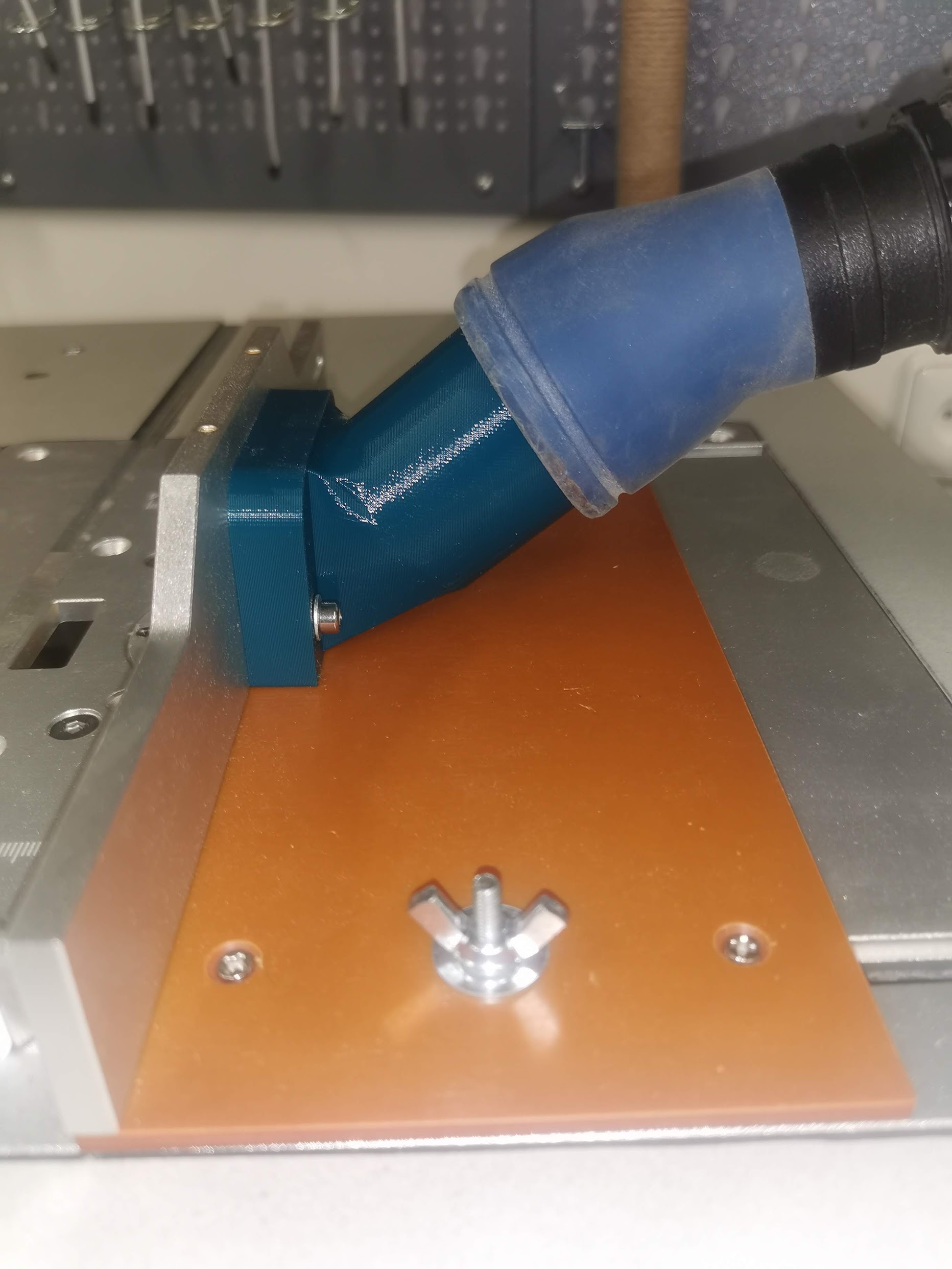 Router table vacuum hose adapter by octopuss | Download free STL model ...