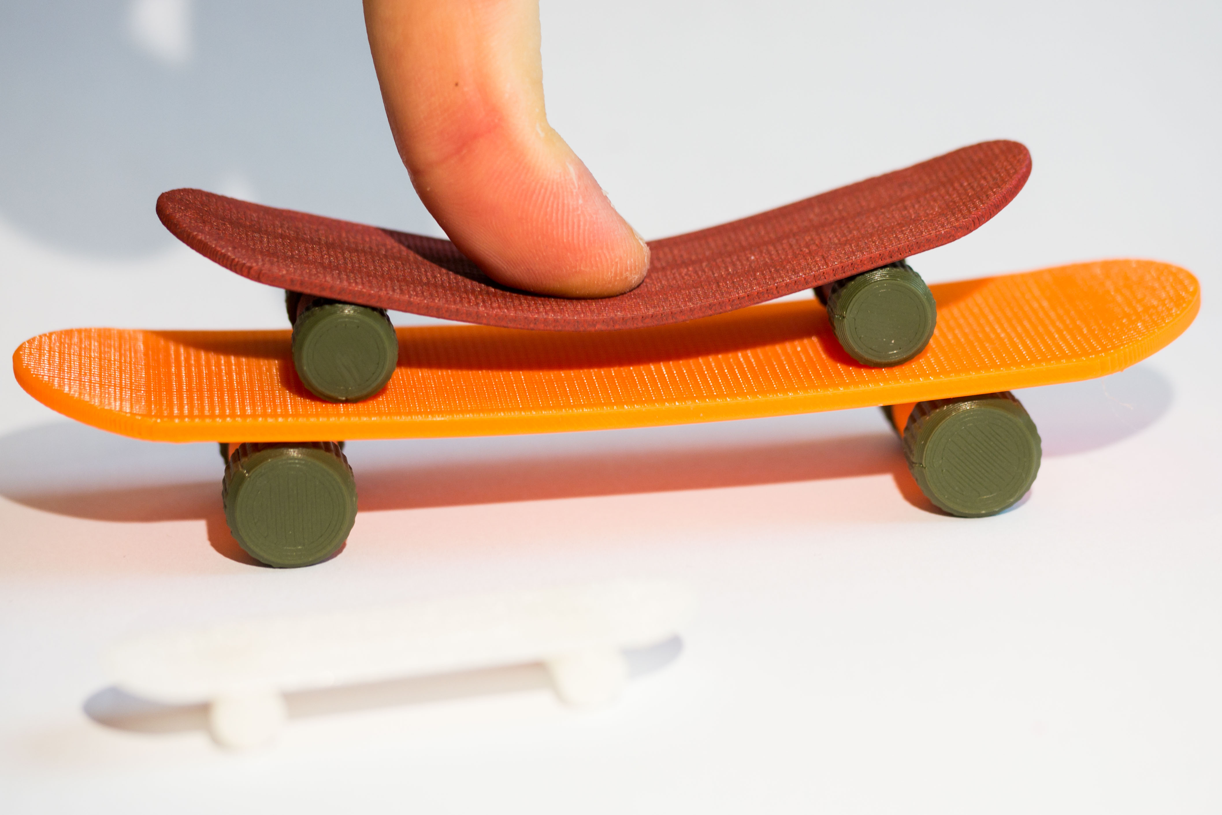 Robust Finger Skateboard V2 - Durable, Rollable, Fully printable ...