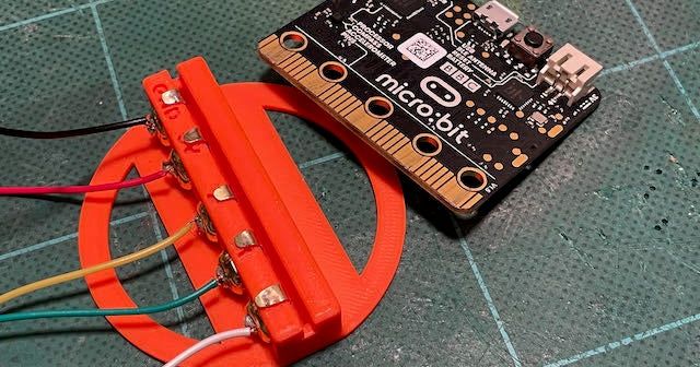 Micro:bit prototyping connecting cradle by Adamow | Download free STL model | Printables.com
