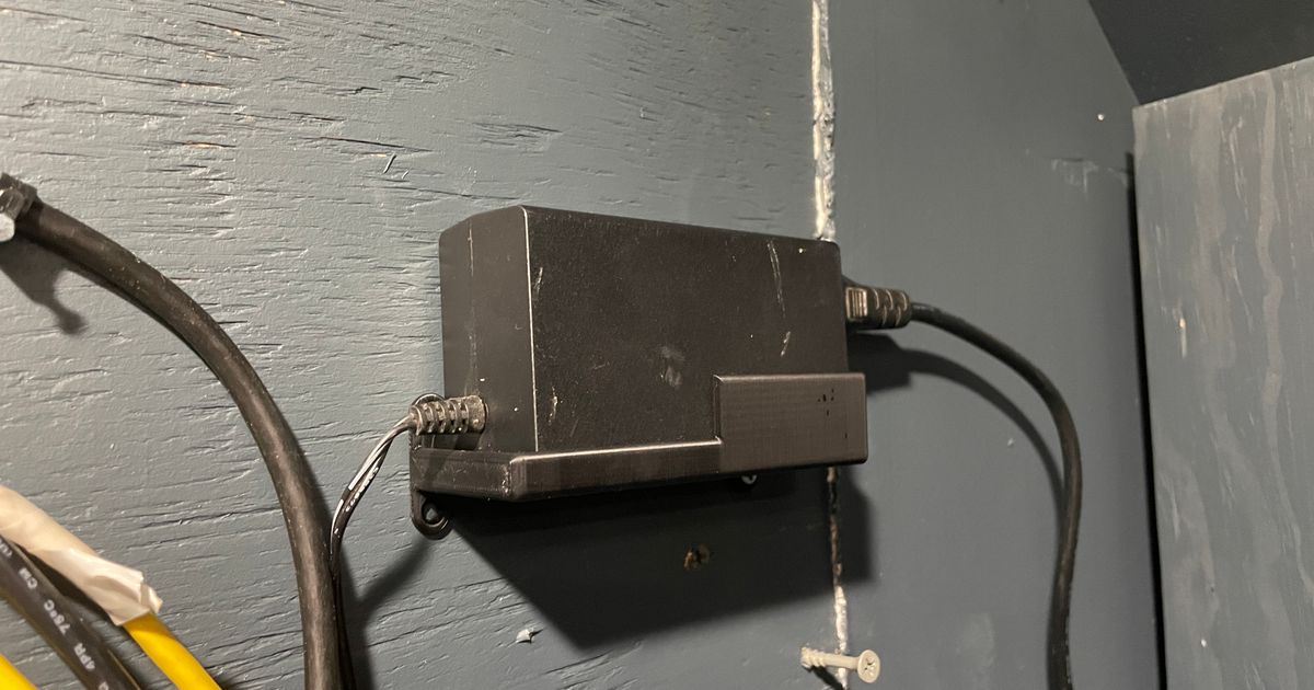 Power Brick Wall Mount (TP-Link) by Spartan Alpha | Download free STL ...