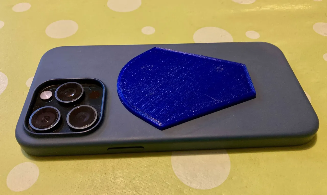 Magsafe platform by axeli | Download free STL model | Printables.com