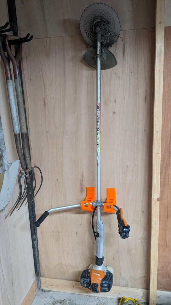 Bush cutter hanger by hectare3D | Download free STL model | Printables.com