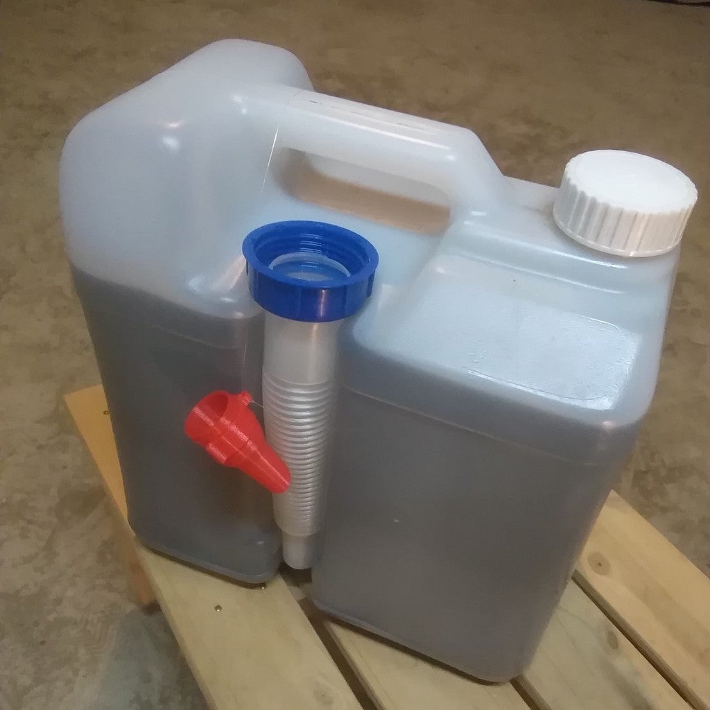 TRUSCO TP 5N (Poly tank 5L) Nozzle adapter by hectare3D | Download free ...