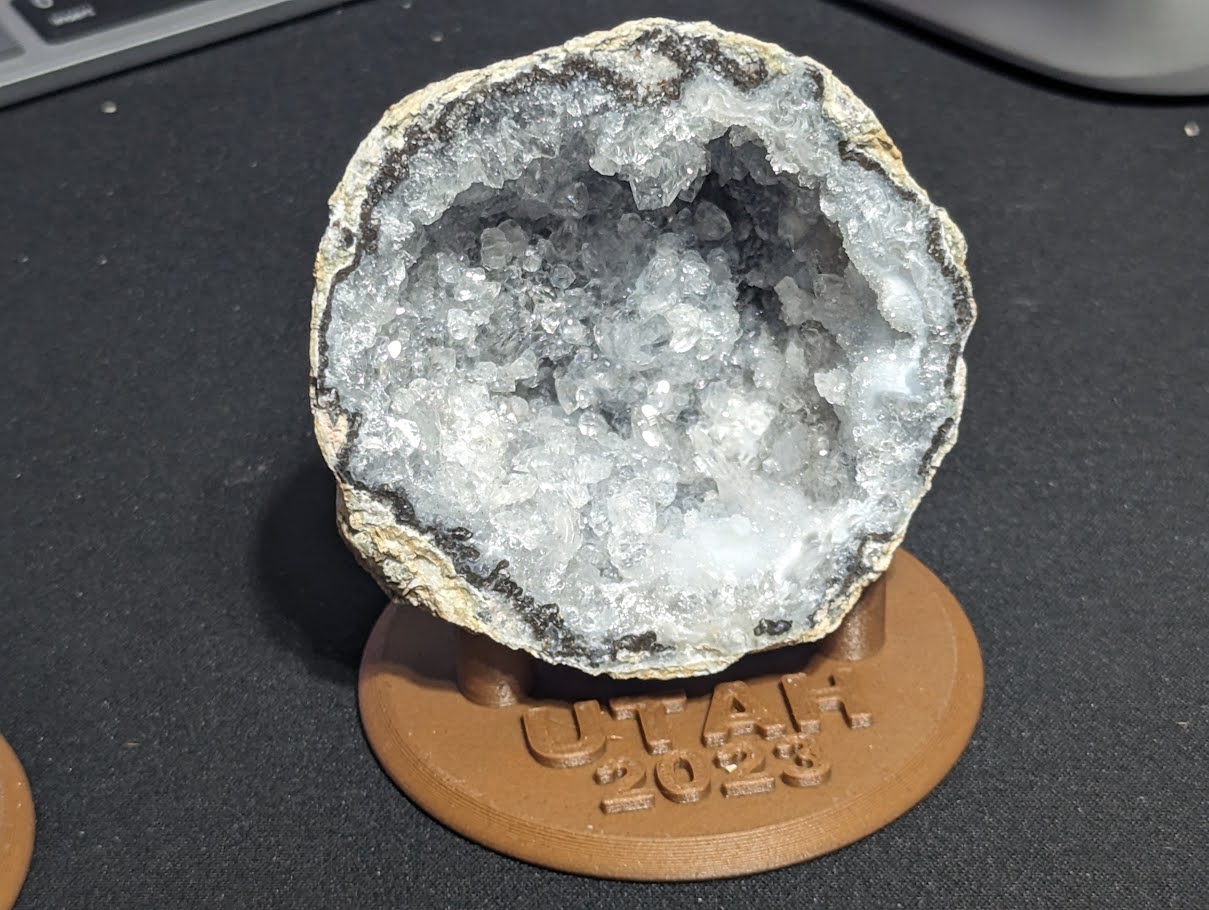 Geode Display Stand by TheTrustedFlumph | Download free STL model ...