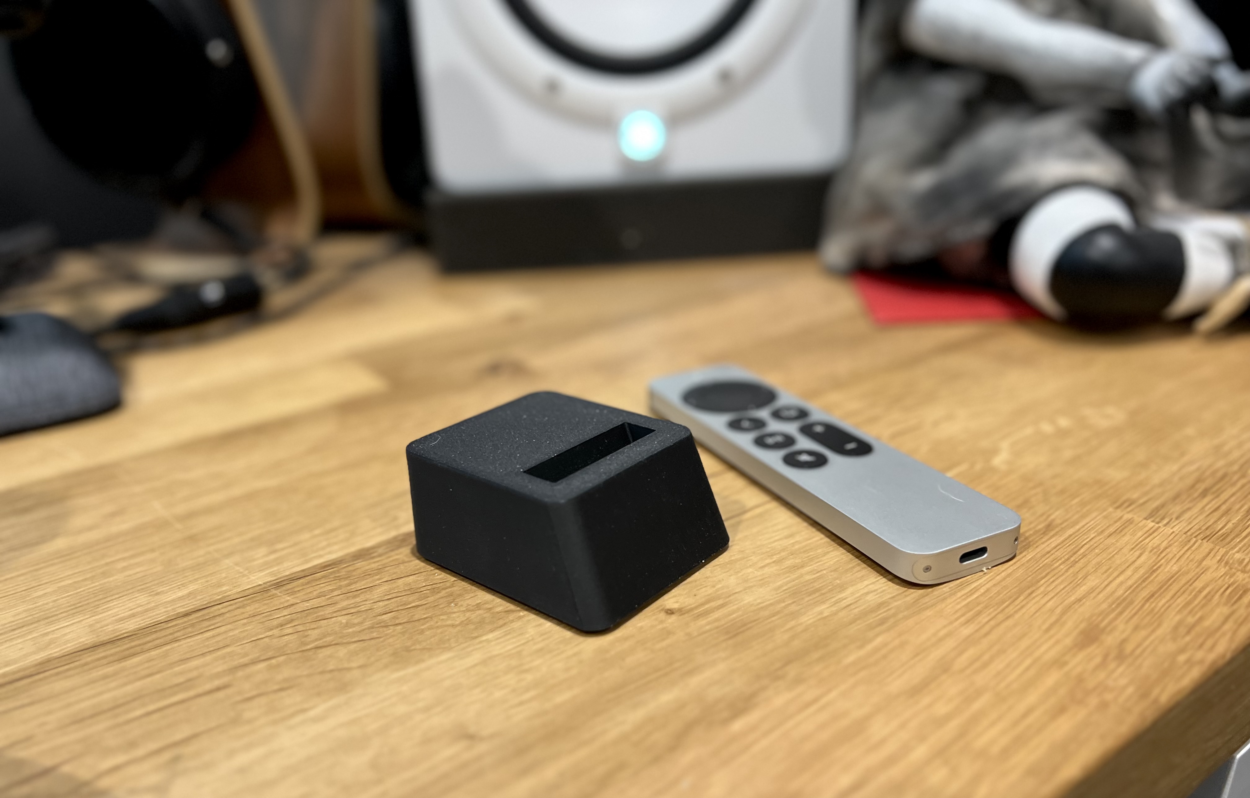 Apple TV Remote minimal stand v2 by AJ Briones | Download free STL ...