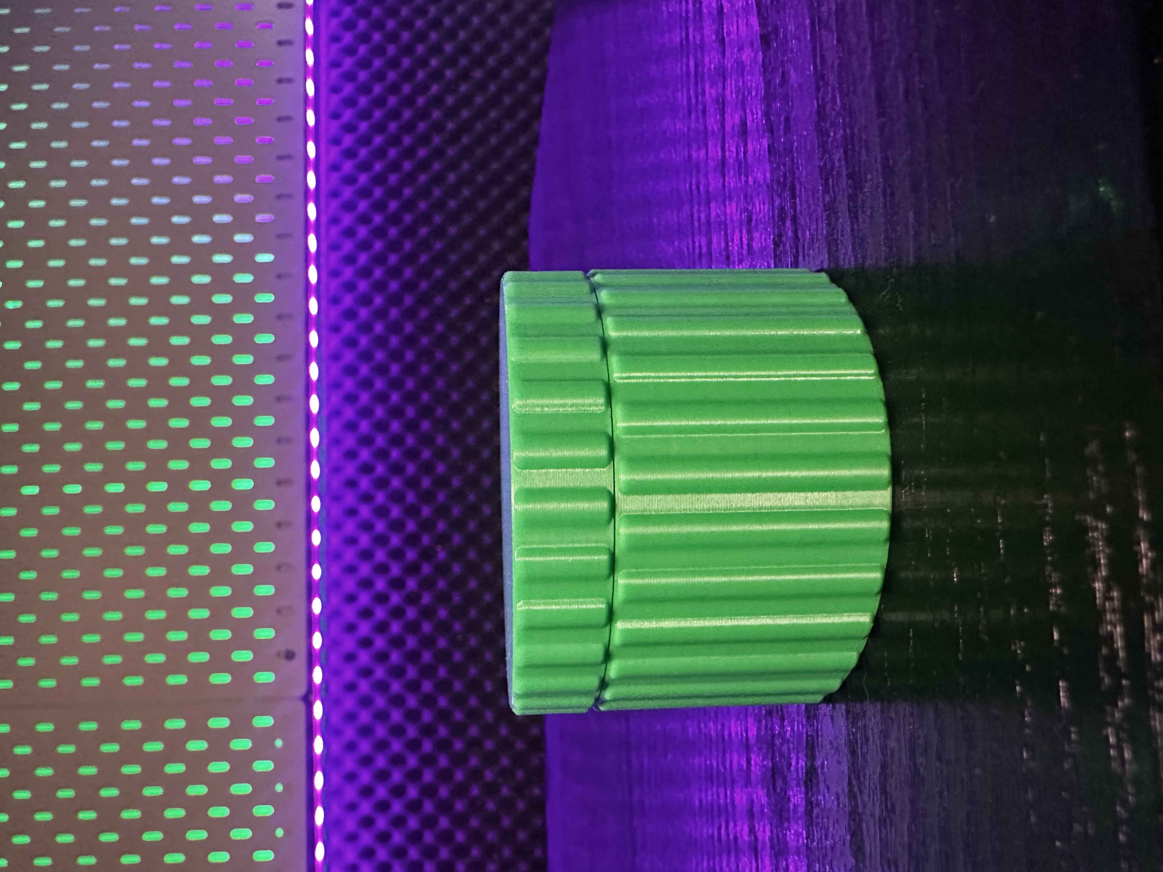 Threaded Container with Thick Vertical Lines Deco by Plastic 3D ...