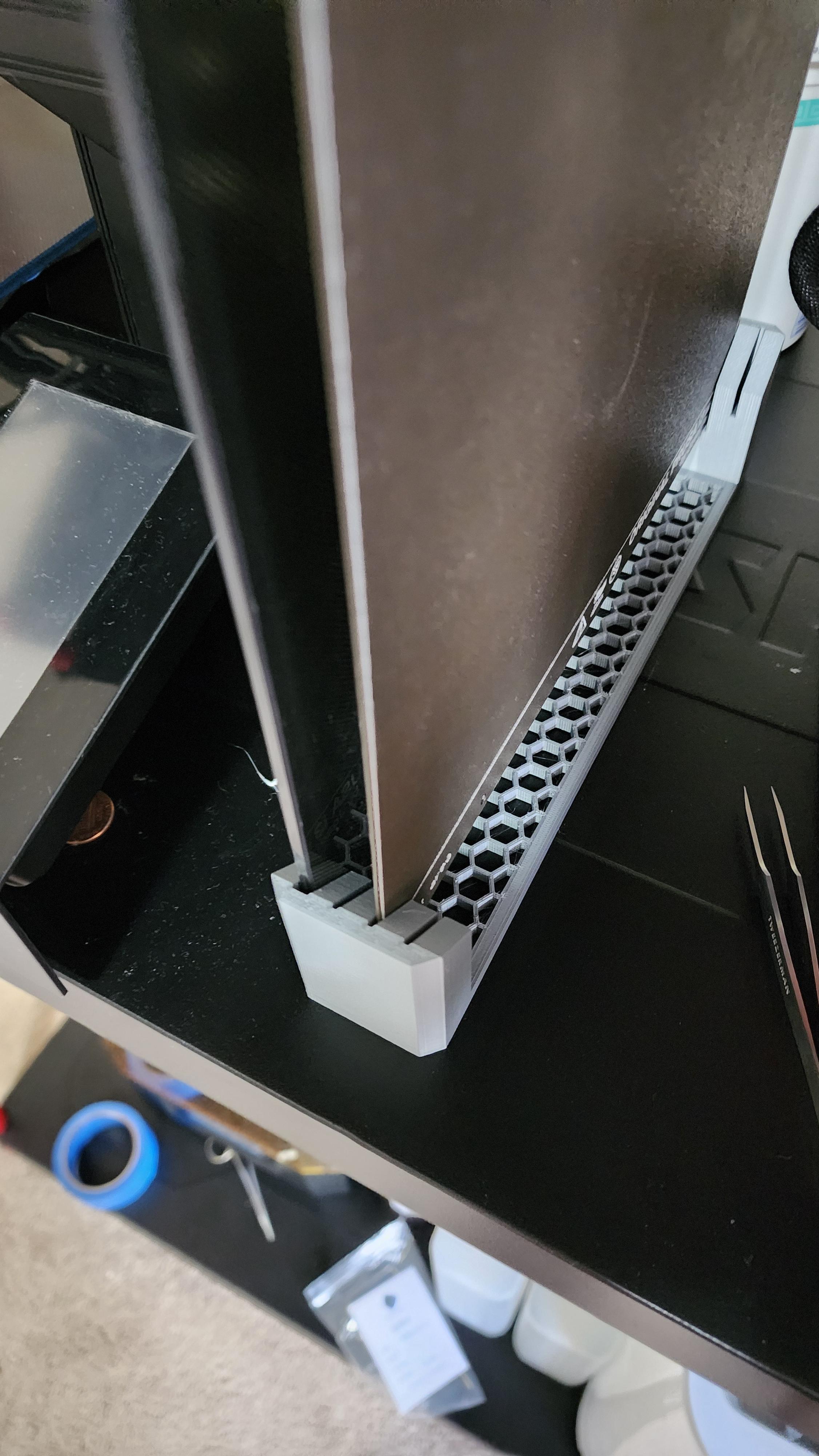 Creality and Prusa Build plate holder by DrKhanMD | Download free STL ...