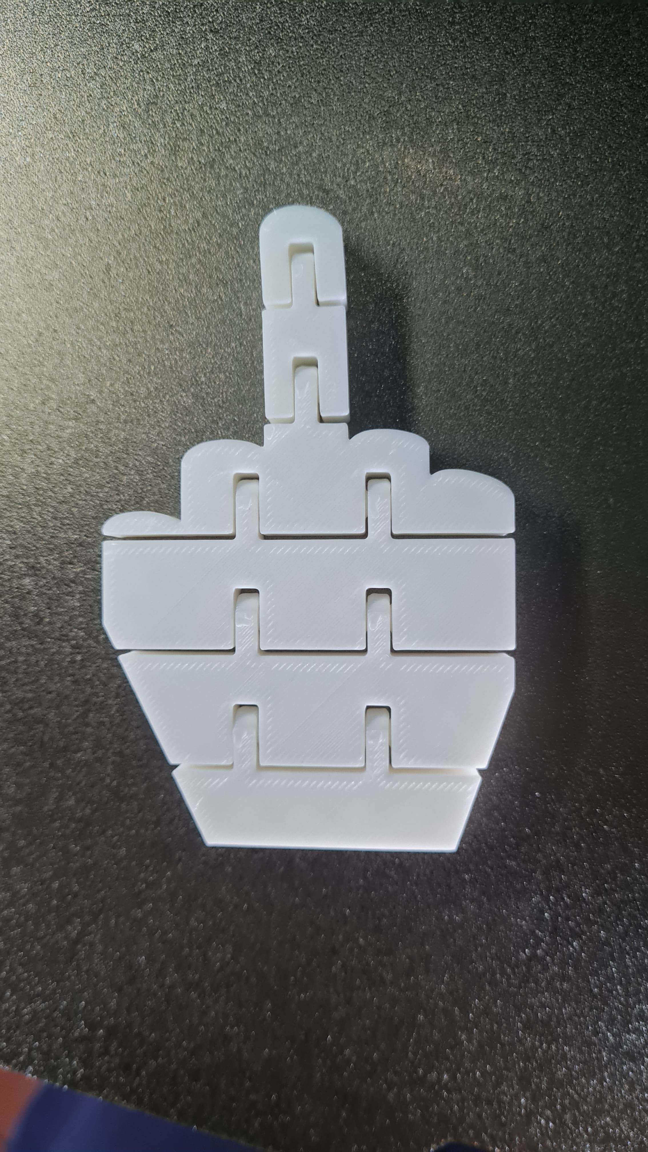 Flexi Articulated Middle Finger von Lalboys Design and 3D Printing ...