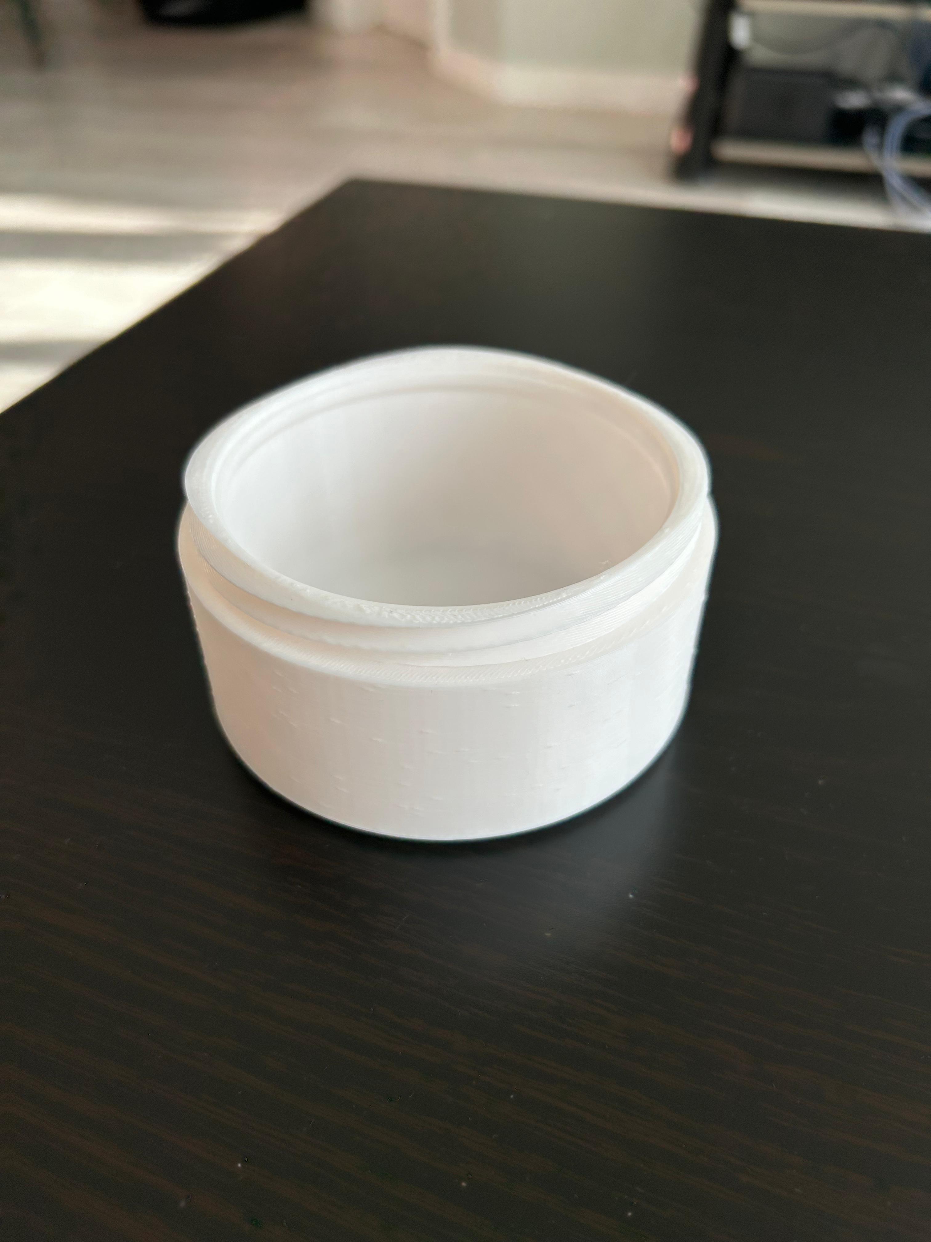 Cream/Ointment Container by Luis Carlos Morales | Download free STL ...