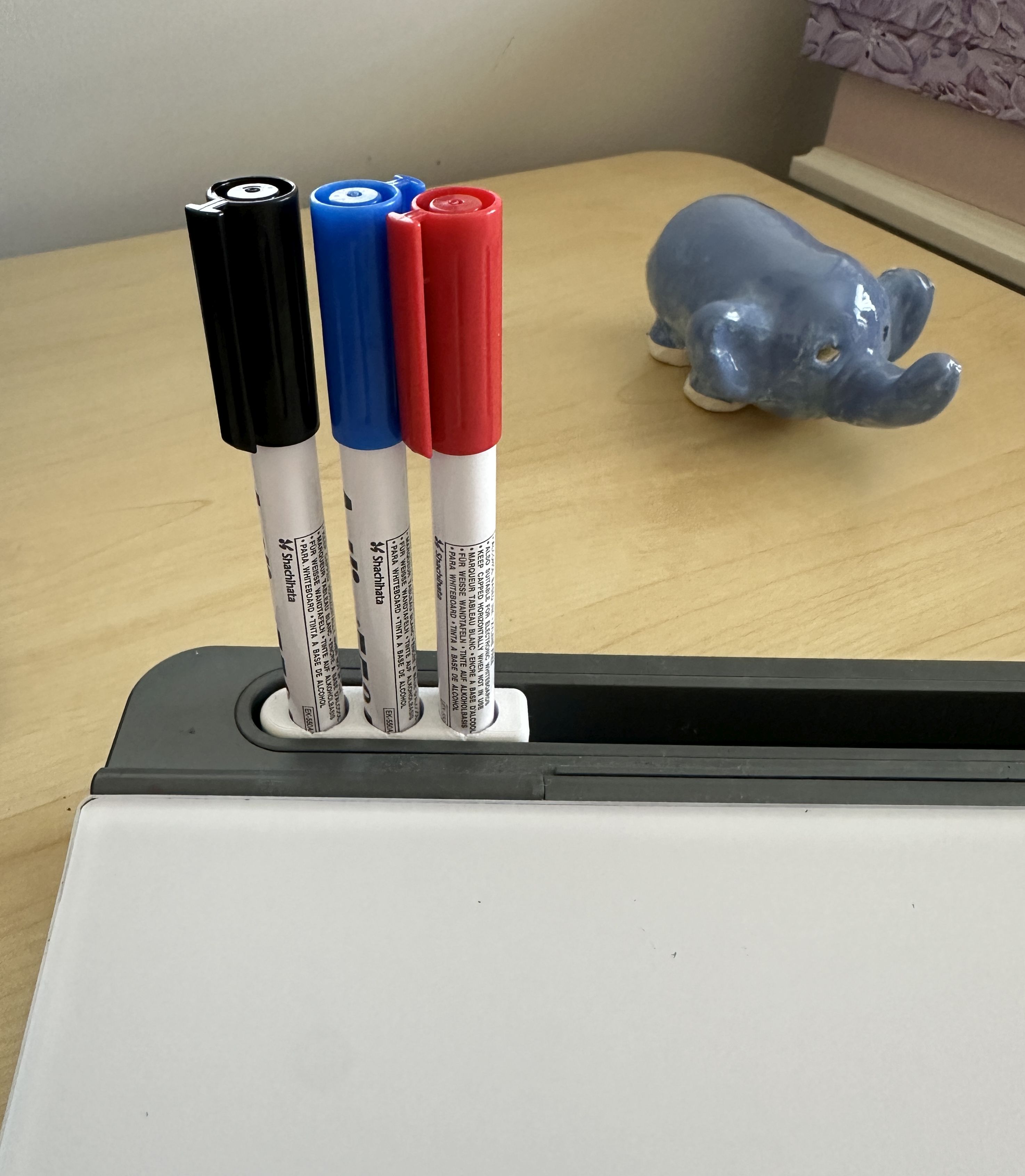 Desk Whiteboard Artline 550 Pen Marker Holder (Insert) by Casadebricks ...
