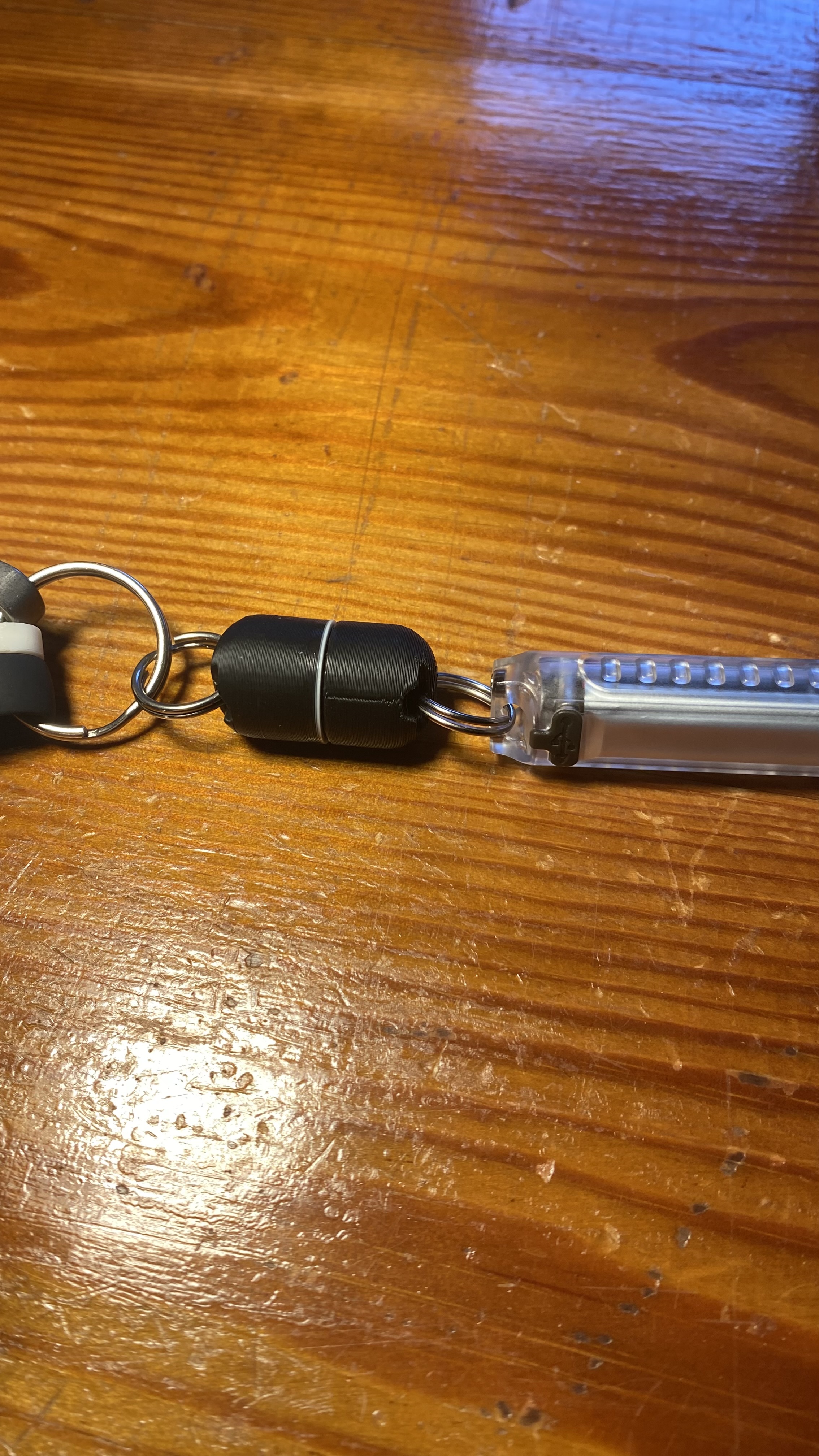 detachable keychain by DesignInEvolution | Download free STL model ...