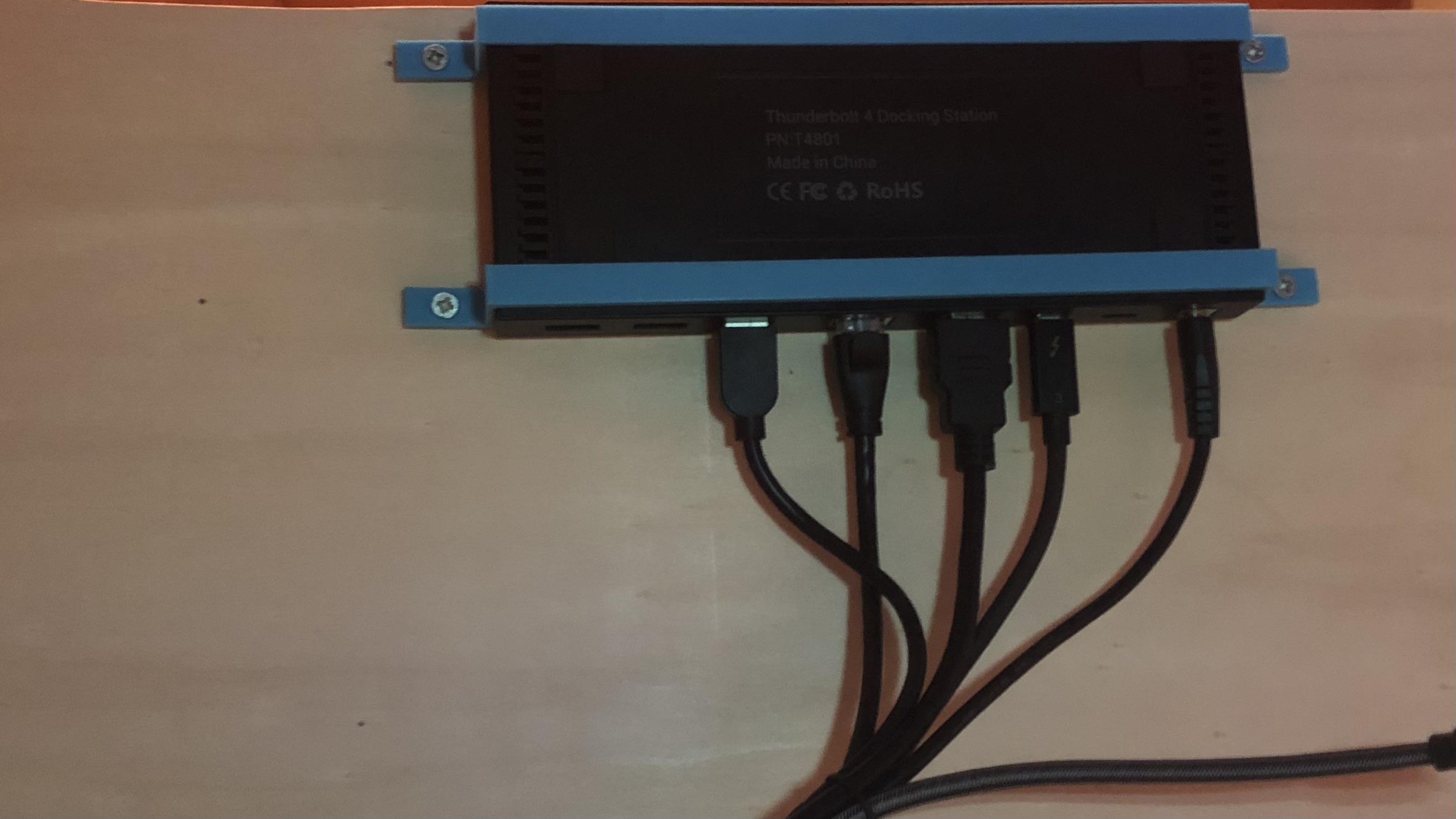 QGeeM Thunderbolt dock under desk mount by mvdev | Download free STL ... QGeeM Thunderbolt dock under desk mount by mvdev | Download free STL ...