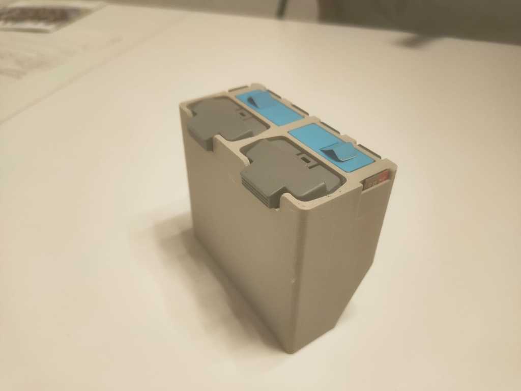 Battery compartment / holder for 2x DJI Mini2 and 2x GoPro Hero 9 and ...