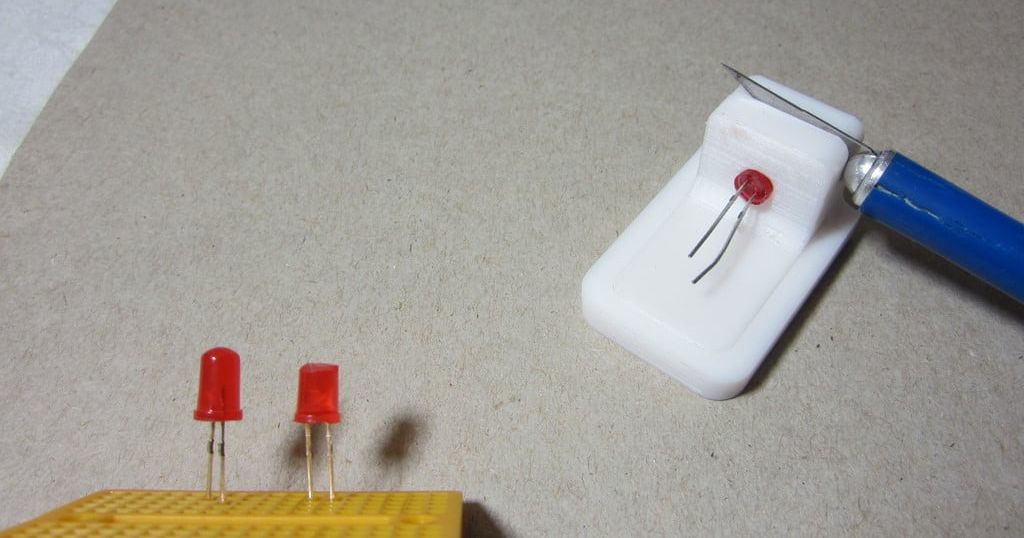 5mm LED Trimming Jig by Guido Vermicelli | Download free STL model ...