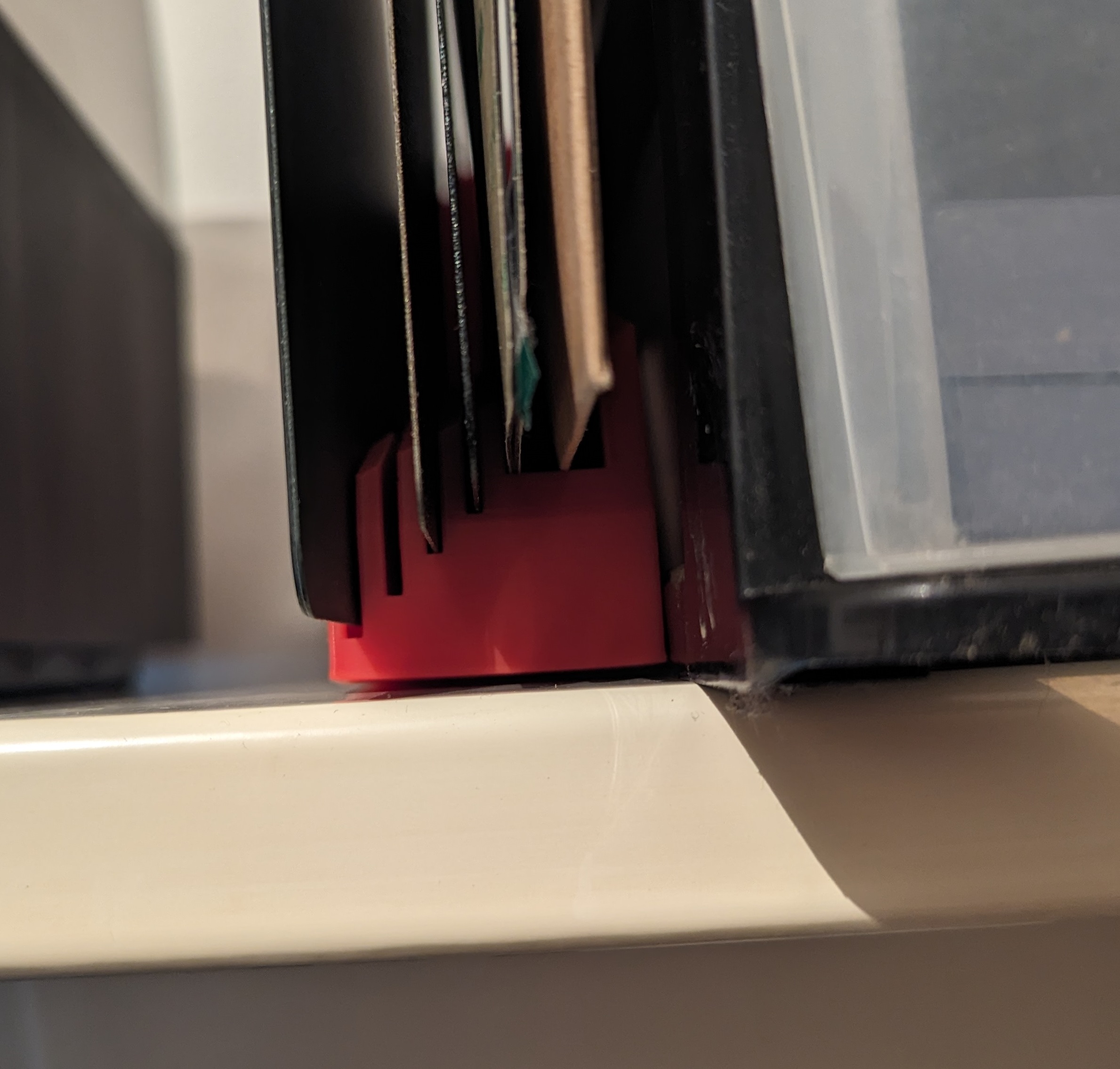 Printer build plates holder / organizer by FRZ 3D prints | Download ...