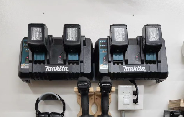 Makita DC18RD wall mount by Steve Dash | Download free STL model ...