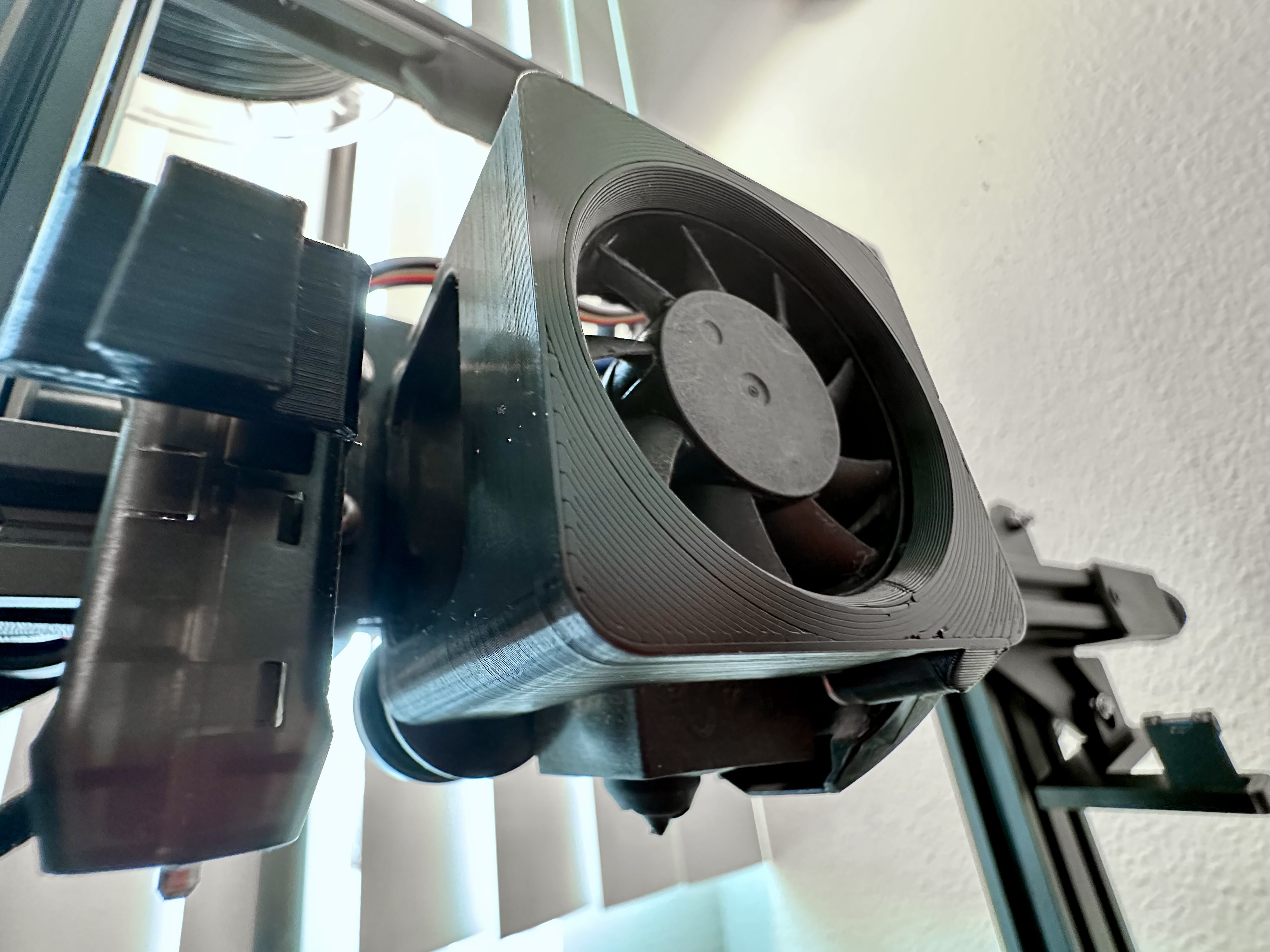 Easy Ender 3 V2 4010 Fan Shroud (no extra hardware) by Kenneth Nkosi ...