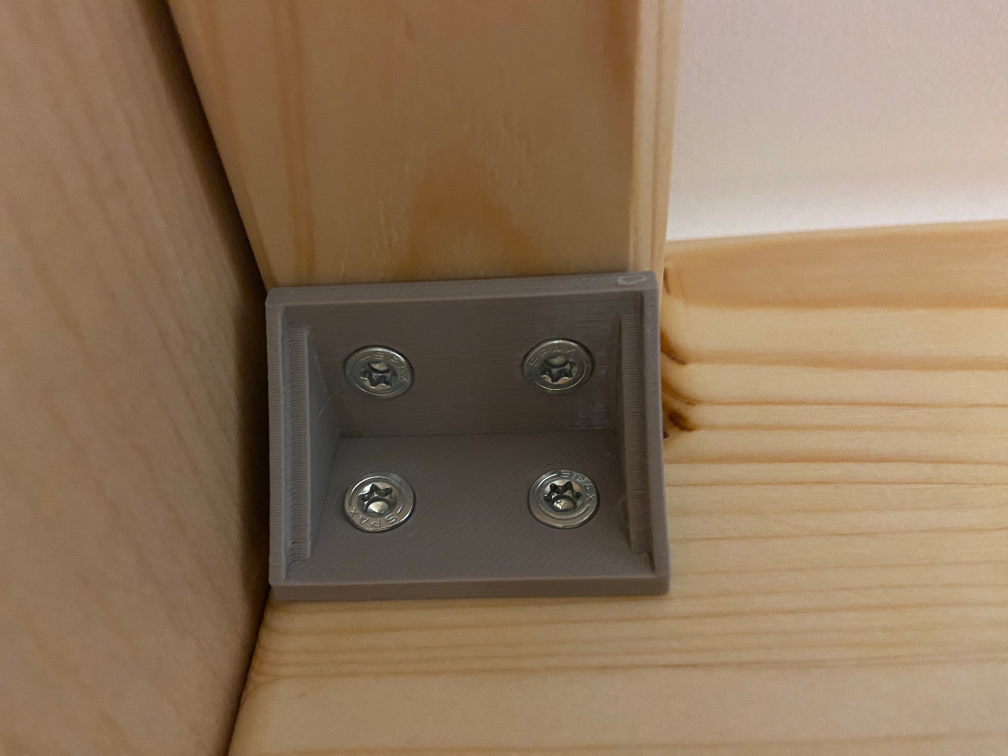 Shelf or Mounting Brackets - screws not visible / Fachträger ohne ...