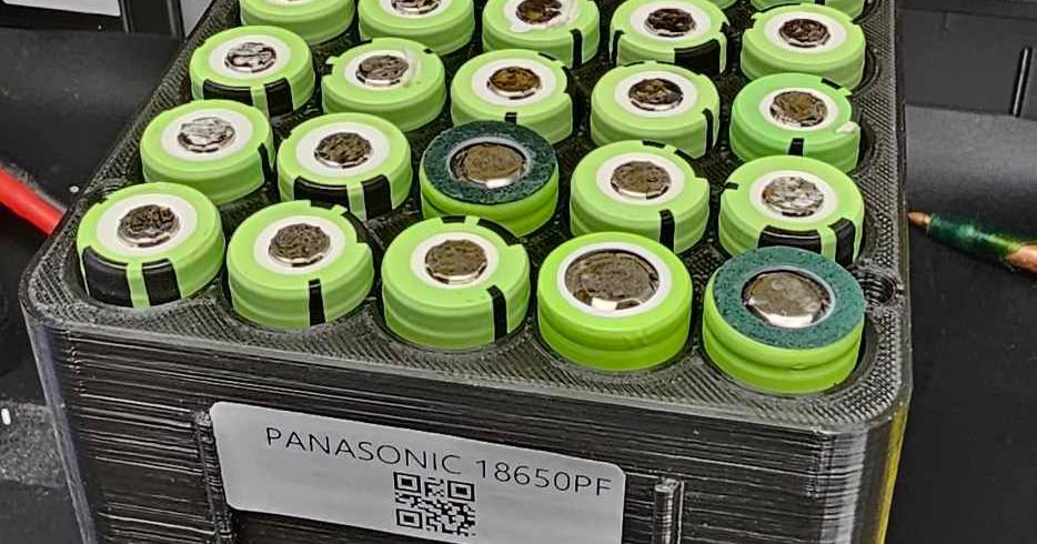 18650 Li-Ion battery Storage Box por Danny33 | Descargar modelo STL ...