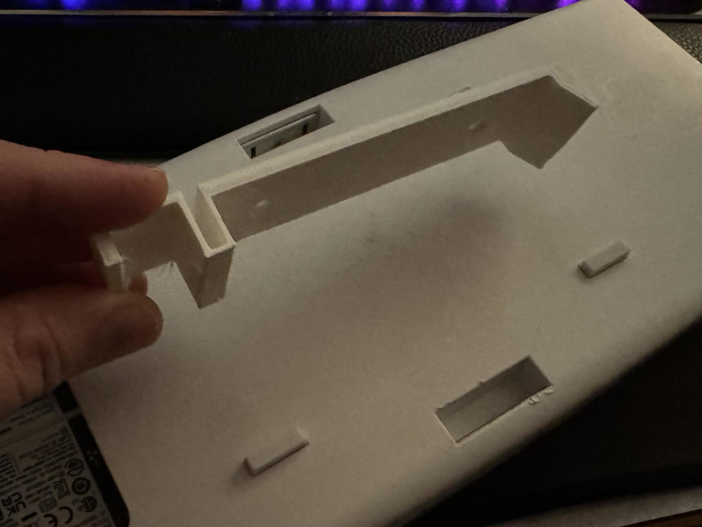 Meraki MR44 / MR46 Ceiling Mount Bracket Adapter Thingy by jackharvest ...